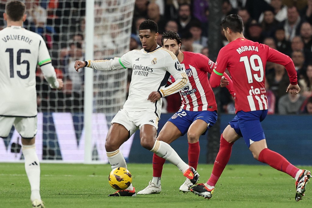 Veja imagens do clássico entre Real Madrid e Atlético de Madrid pelo ...