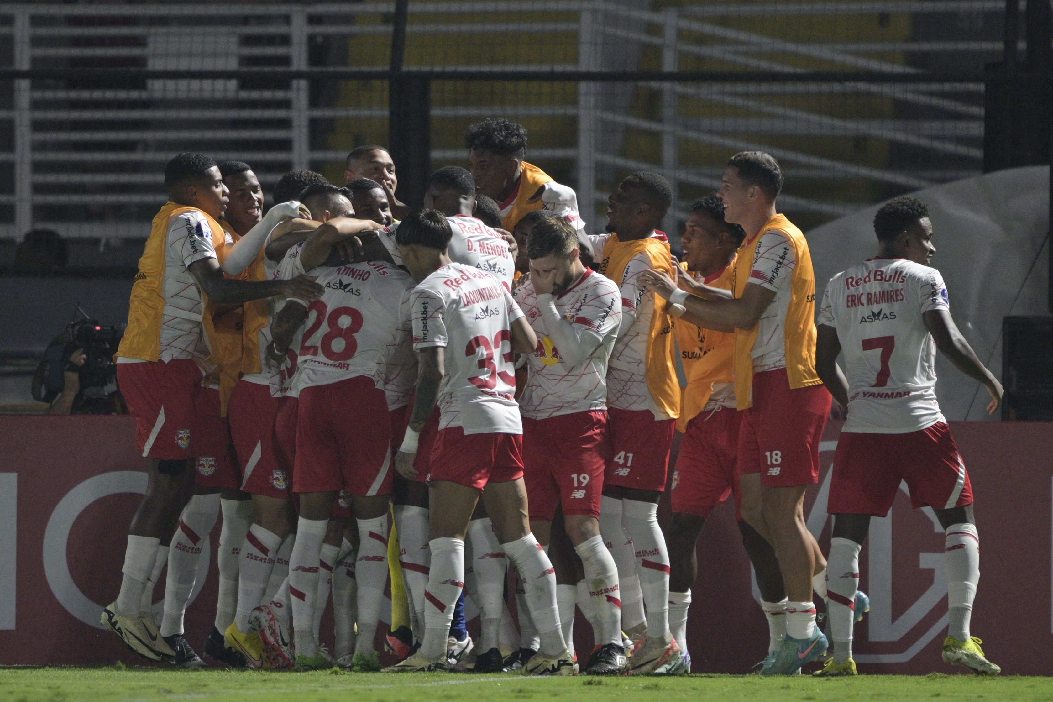 Racing-ARG x Bragantino: prováveis escalações e onde assistir ao jogo ...