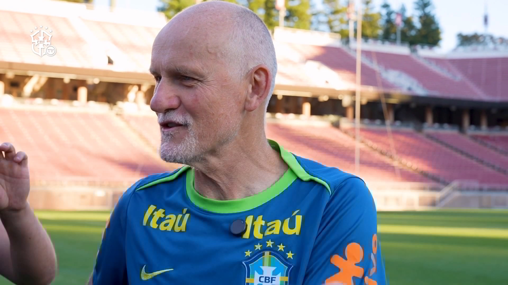 Taffarel reencontra palco do tetra após treino da Seleção Brasileira ...