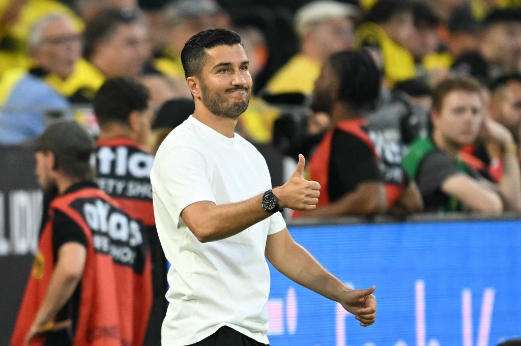 Ex-atleta e agora técnico do Dortmund, Sahin se surpreende com vitória ...