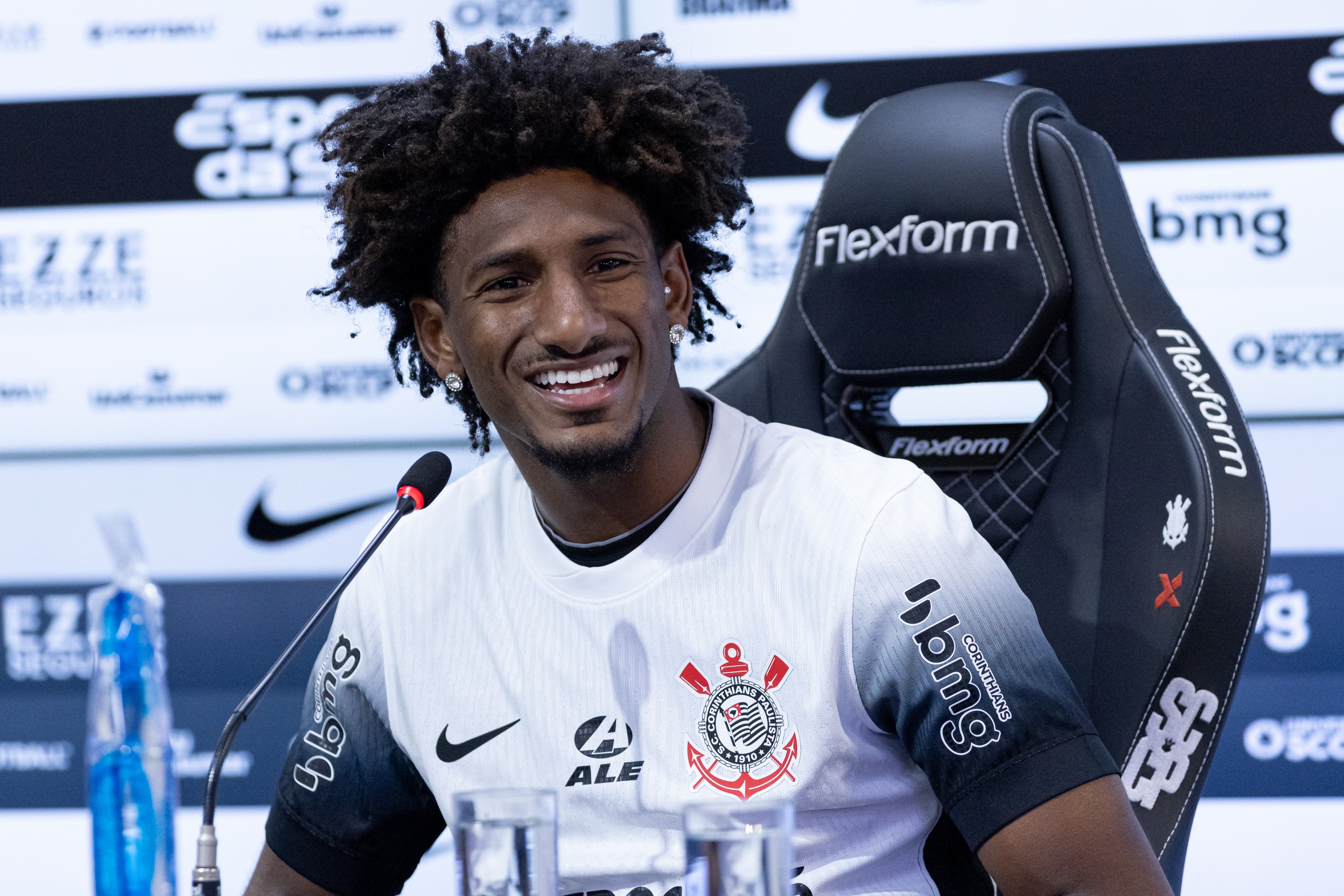 Talles Magno rejeita pressão e cita papo com Hugo antes de vir ao ...