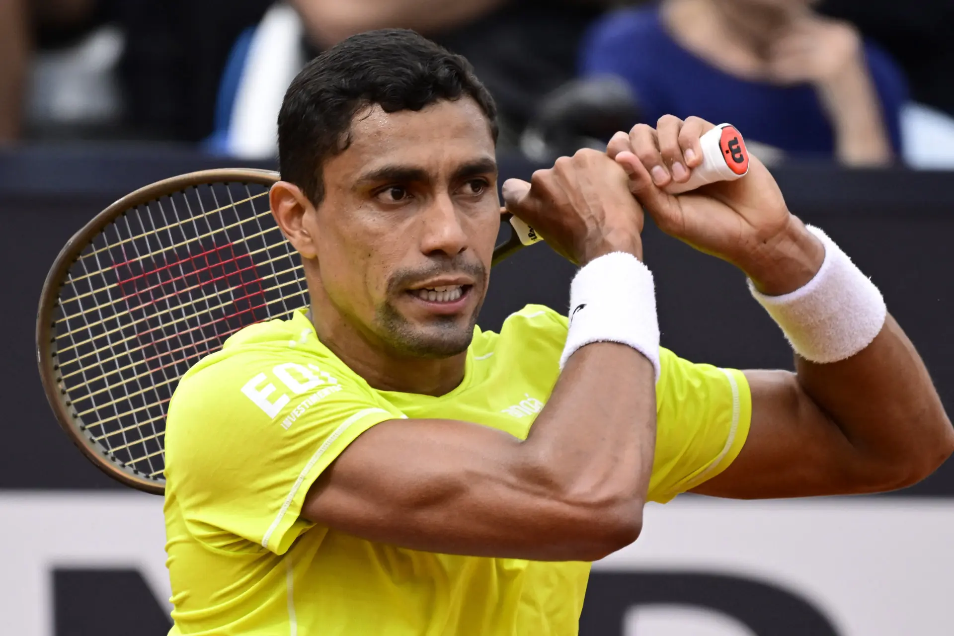 Thiago Monteiro cai na estreia em Roland Garros - Gazeta Esportiva