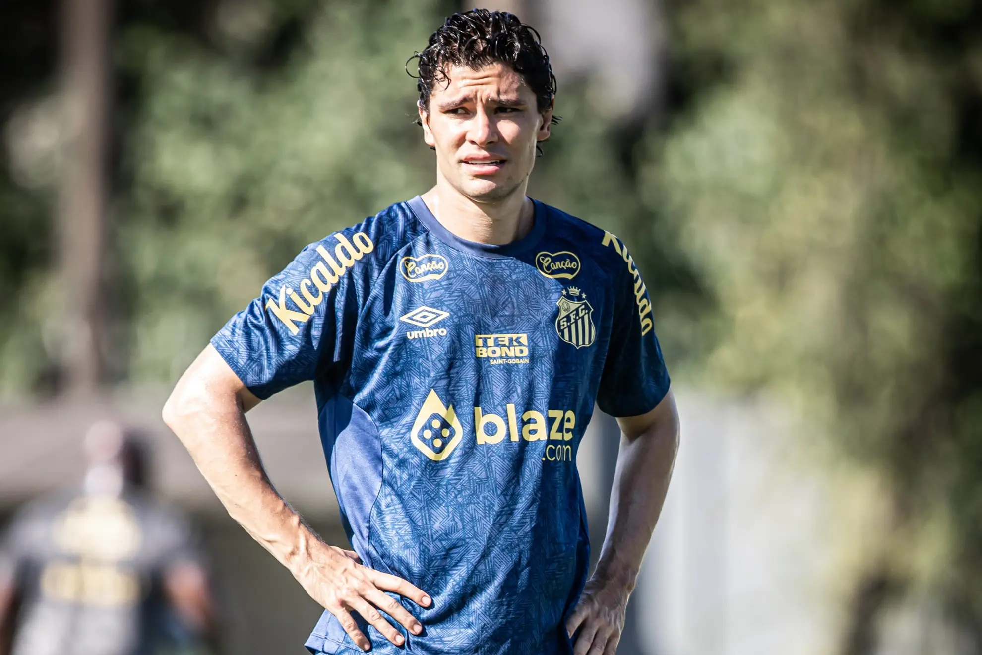 Santos rescinde com Dodô