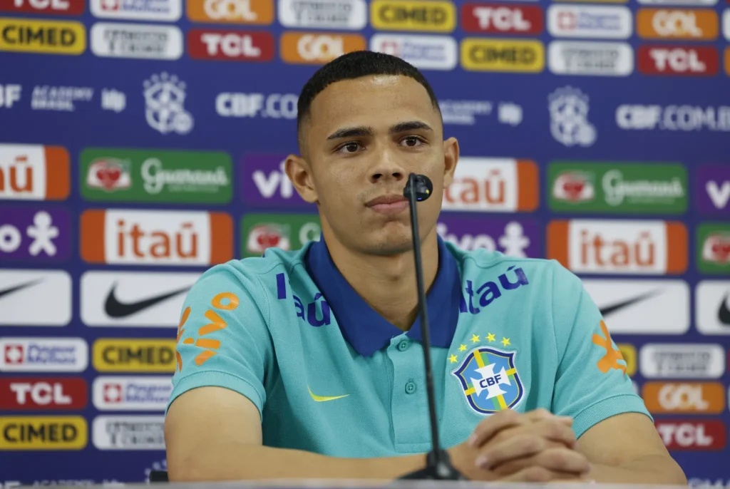 Vanderson relembra período fora da Seleção por causa das lesões e ...