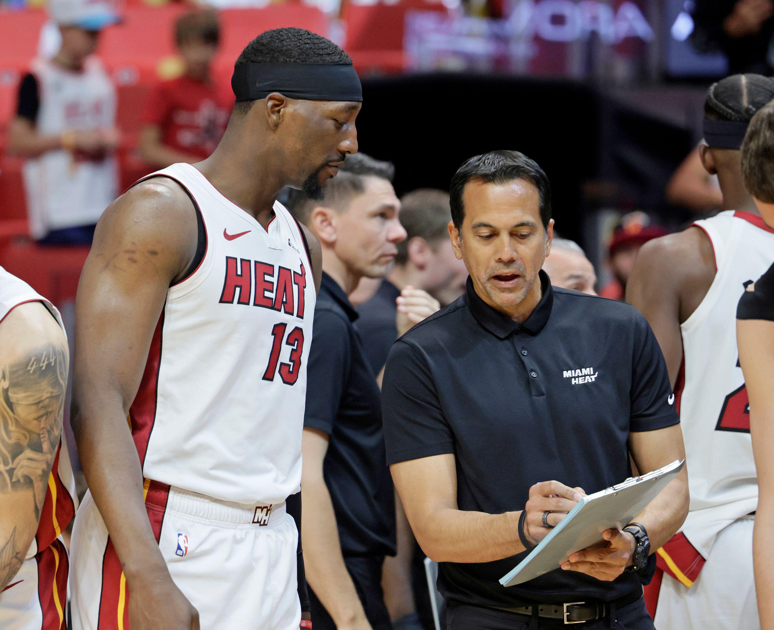 Houston Rockets x Miami Heat: veja horário e onde assistir pela NBA ...