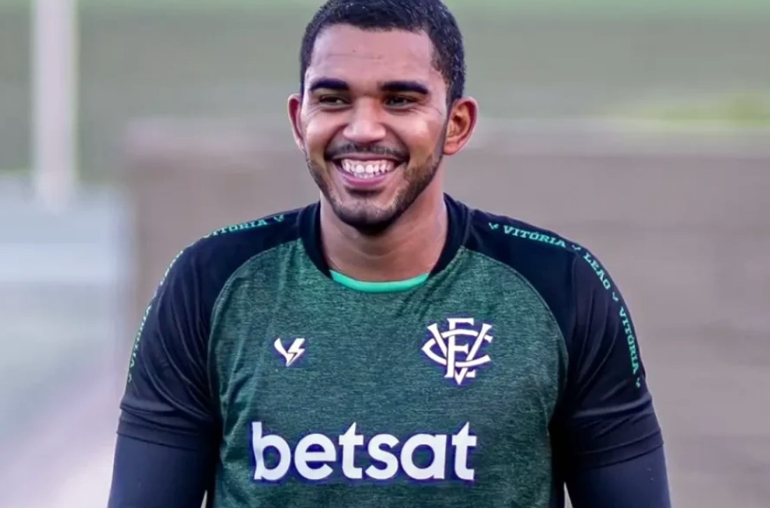 Vitória rejeita venda de Lucas Arcanjo ao Fluminense - Gazeta Esportiva