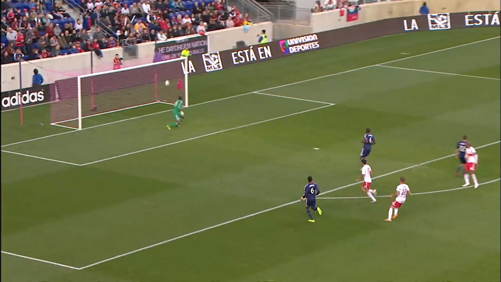 Relembra o incrível gol de Henry contra o Chicago Fire - Gazeta Esportiva