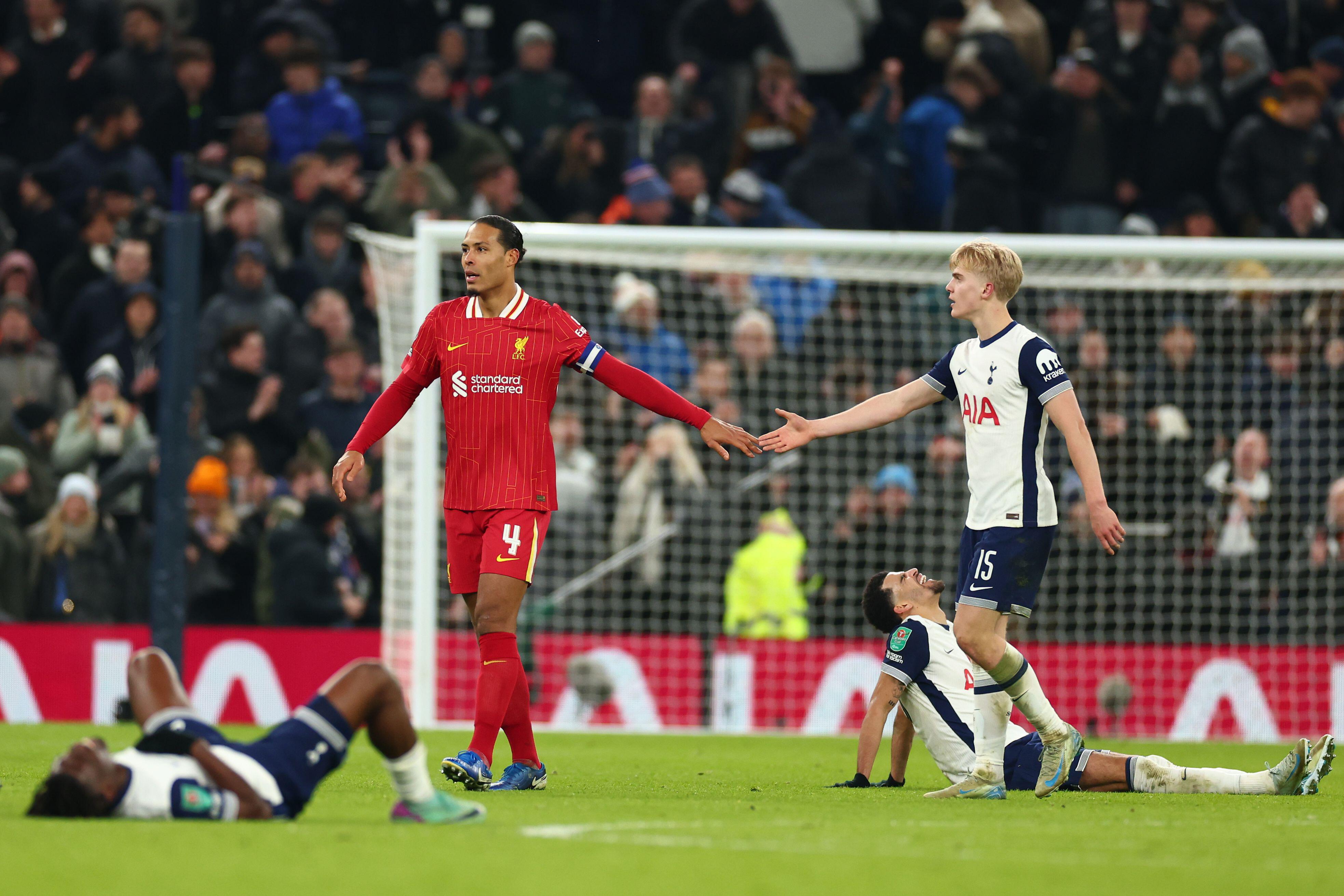 Jogos da Copa da Liga Inglesa hoje, 06/02/2025: veja horário e onde ...