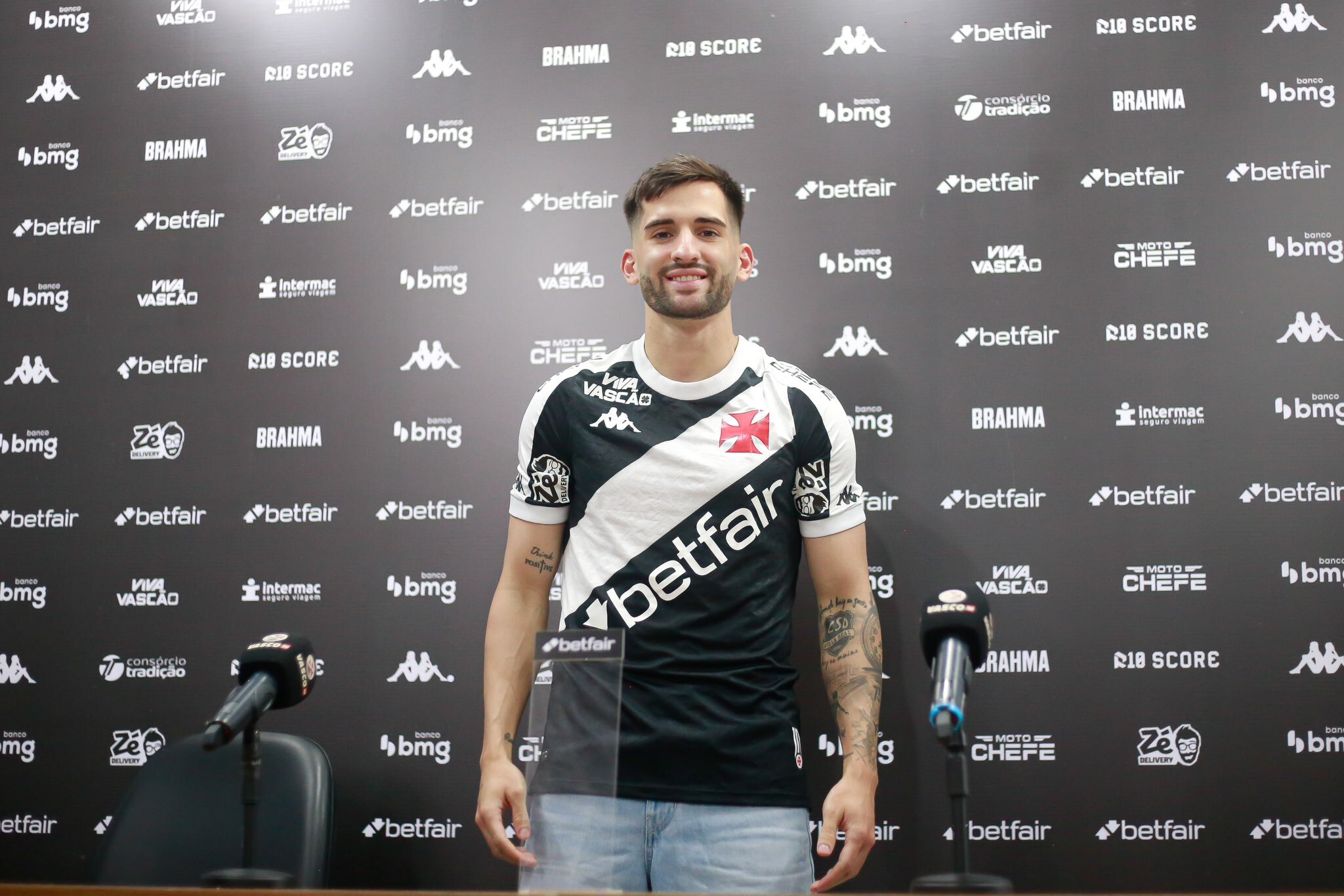 Vasco apresenta argentino Benjamín Garré e português Nuno Moreira ...