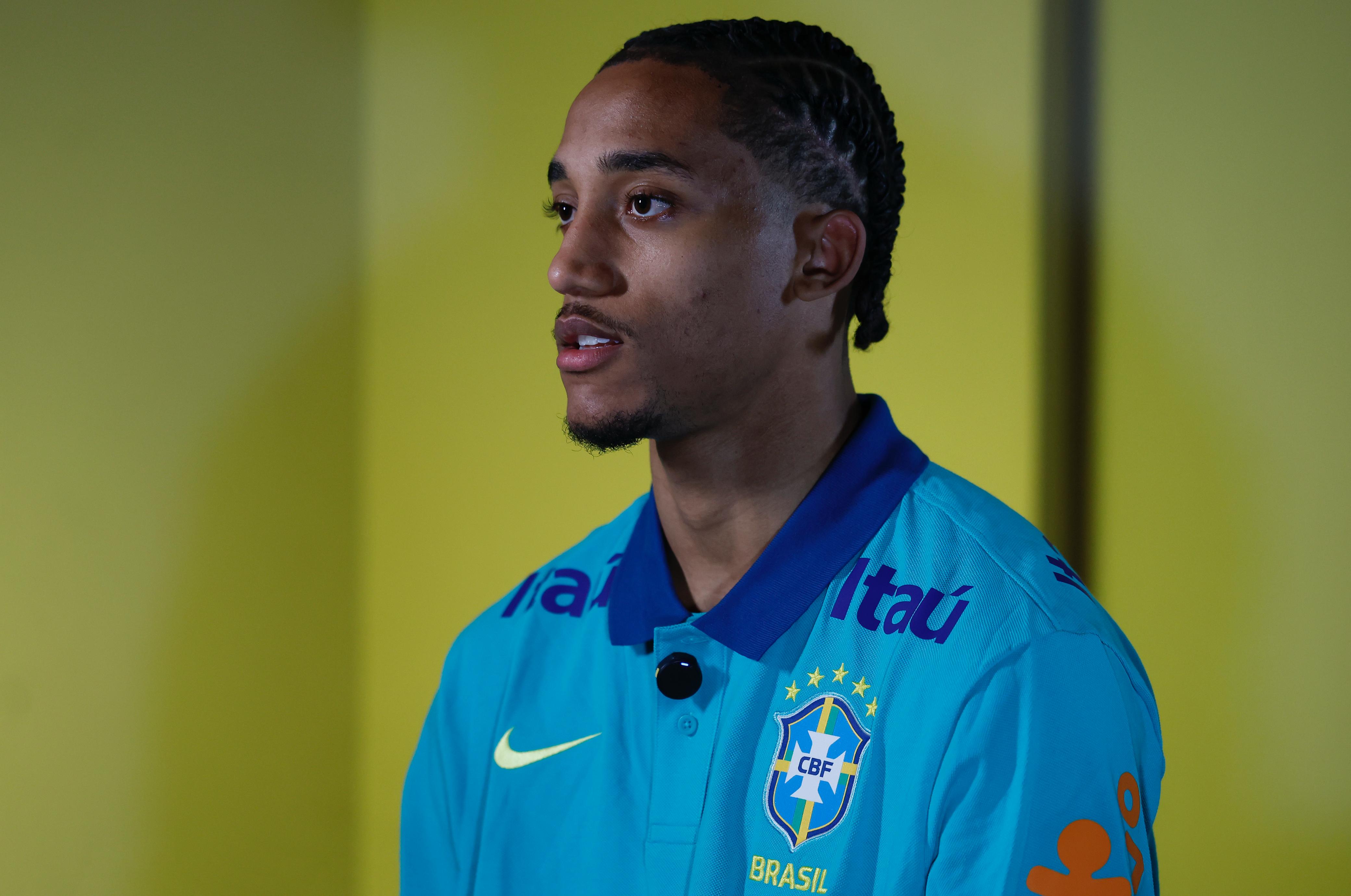 João Pedro acredita no fator casa para o Brasil vencer a Colômbia ...