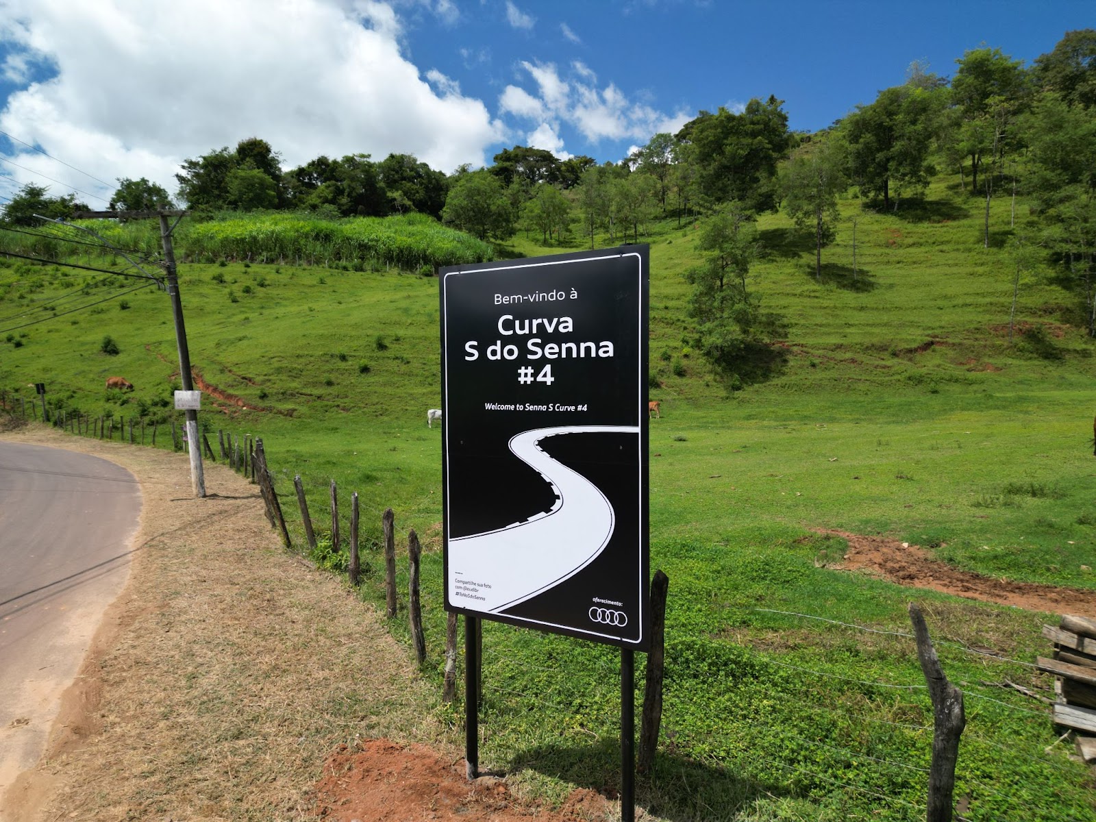 Ayrton Senna é homenageado no dia de seu aniversário em estrada no ...