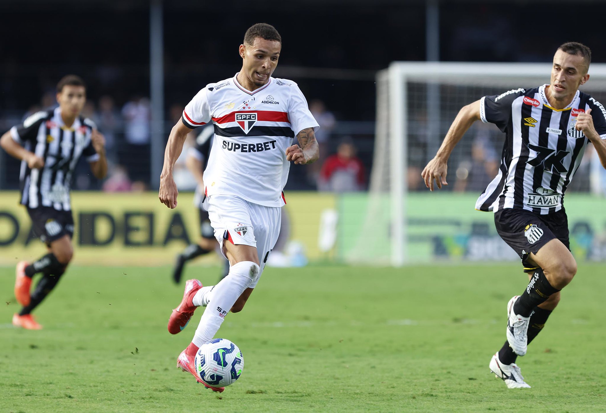 Matheus Alves vai desfalcar o São Paulo diante do Ceára