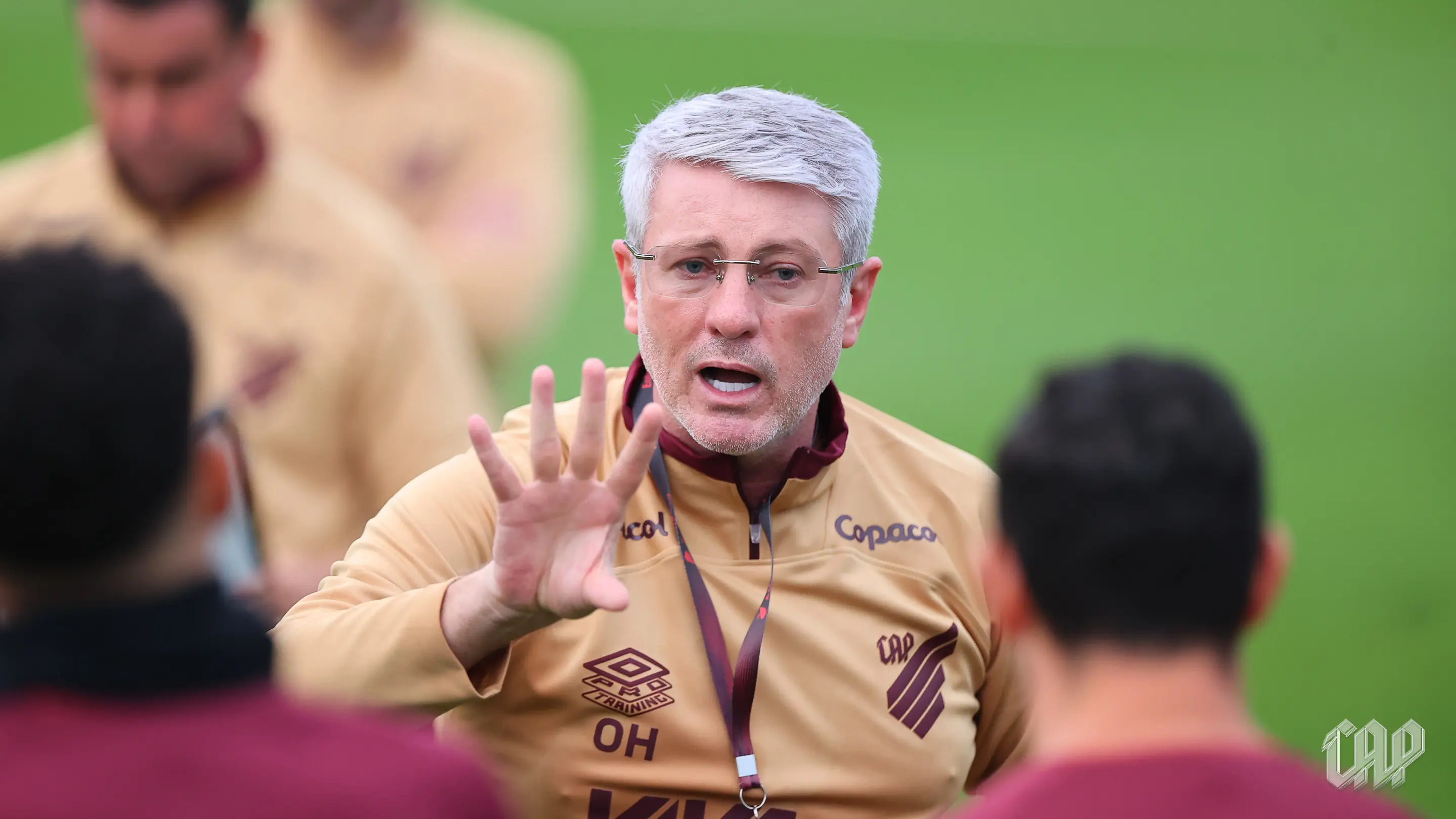 Odair Hellmann reconhece má fase, mas explica "chave" para recuperação ...