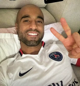 “Recuperado e pronto para estar em campo…” Lucas fala de sua lesão e ...