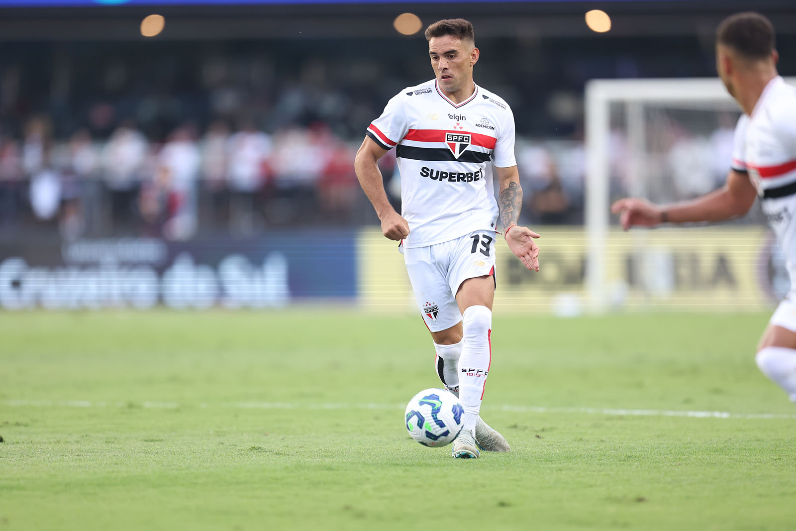 Torcida do São Paulo aprova desempenho de Enzo Díaz no 1º semestre de ...