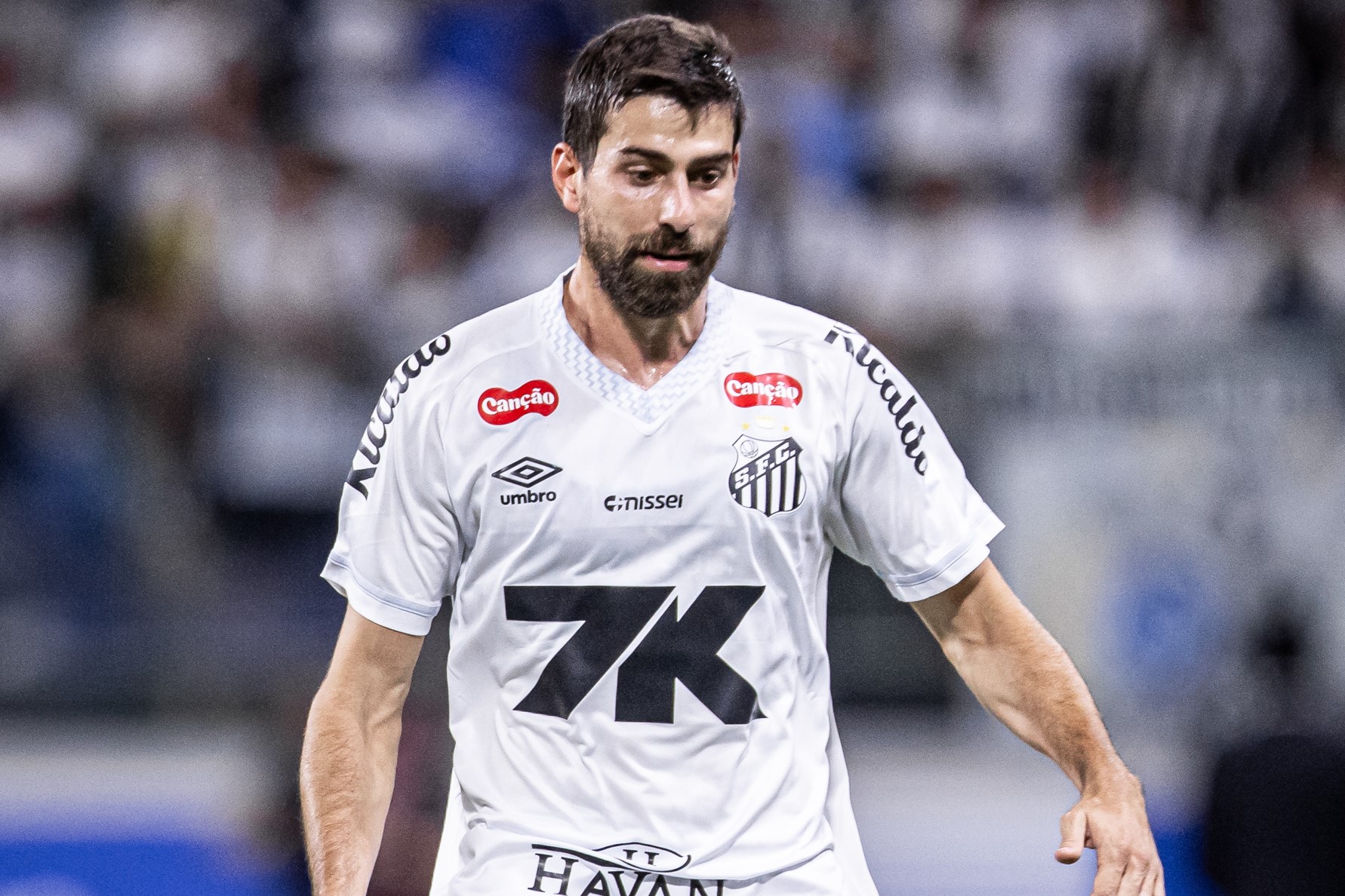 Como você avalia o 1º semestre de Luan Peres pelo Santos? Vote ...