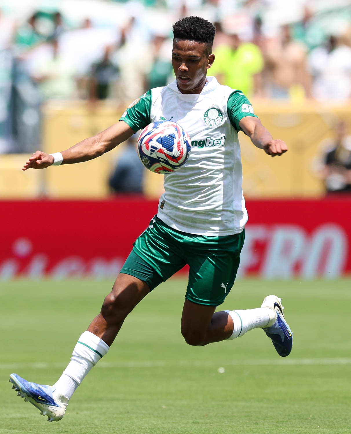 "Messinho" na base, Estêvão vive expectativa de enfrentar Messi em ...