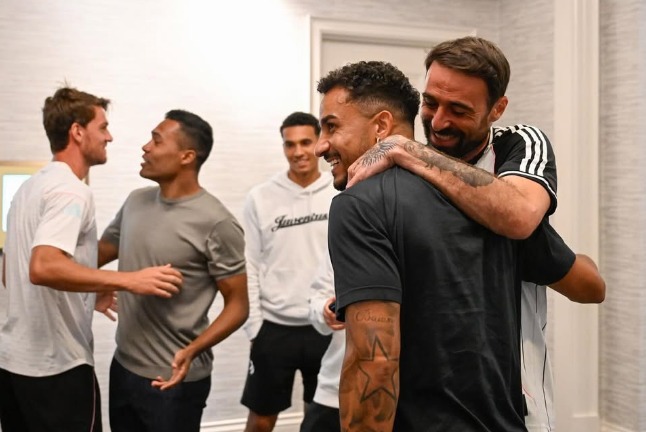 Danilo e Alex Sandro, do Flamengo, reencontram ex-companheiros da ...