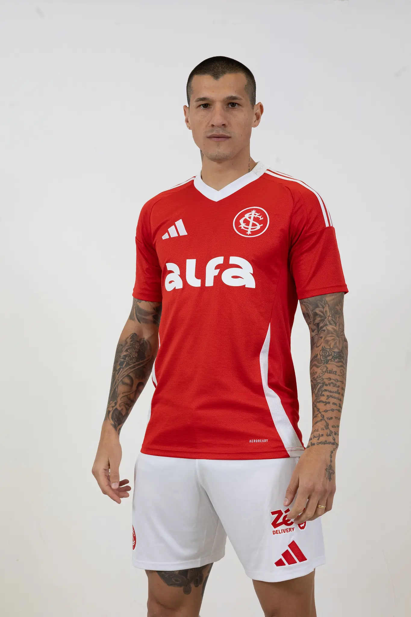 Benítez já trabalha com restante do time e celebra desafio no Inter ...