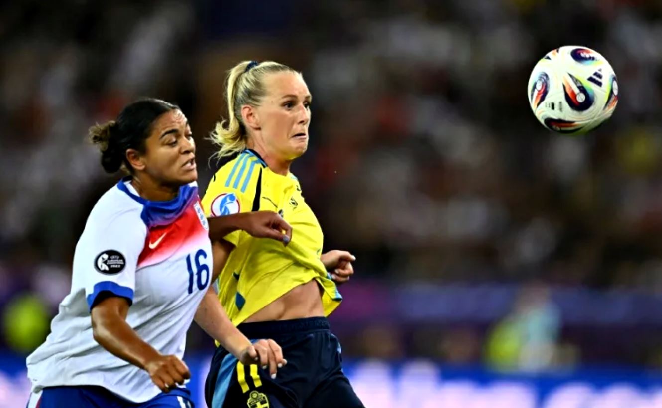 Inglaterra denuncia ataques racistas à zagueira Jess Carter - Gazeta ...