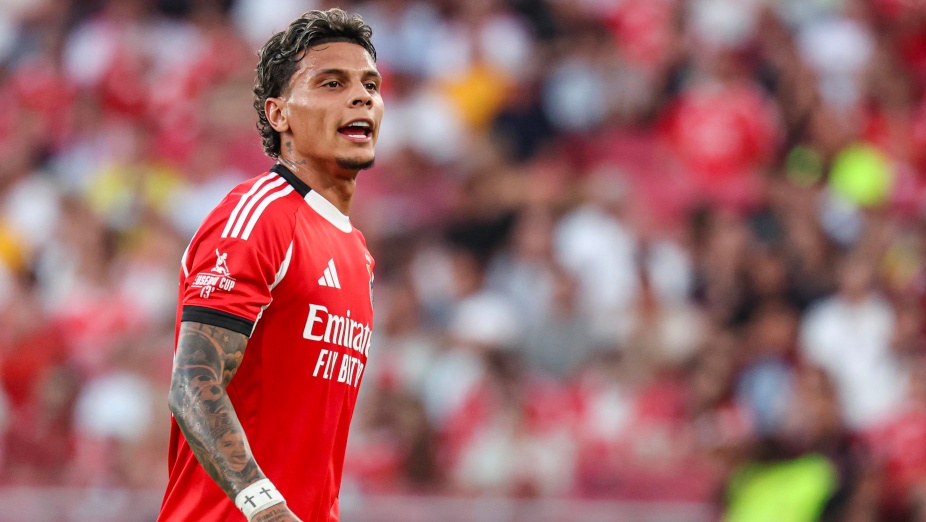 Richard Ríos sofre lesão e vira desfalque para o Benfica - Gazeta Esportiva