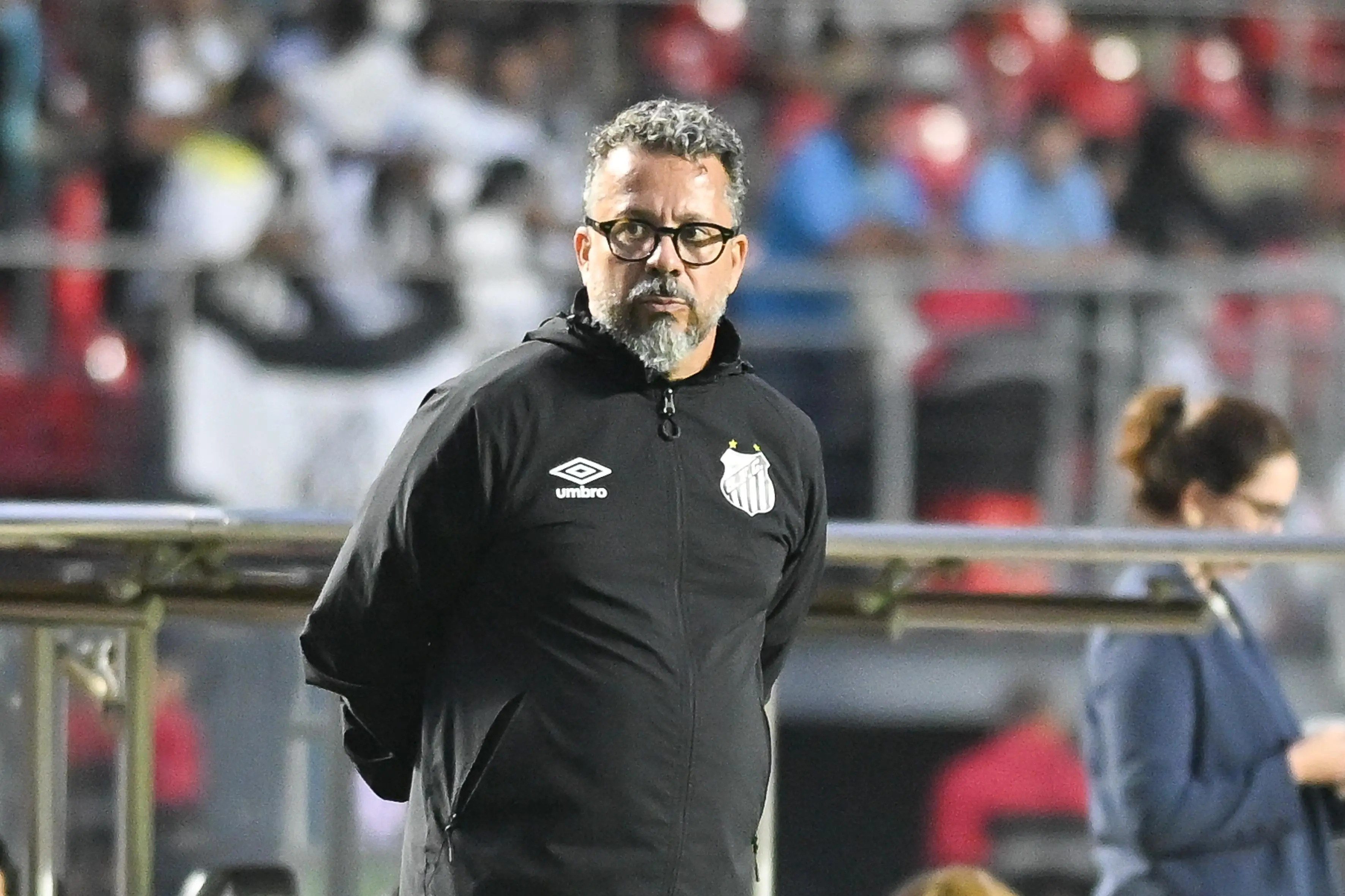 Cleber Xavier é demitido do Santos após goleada para o Vasco; veja ...