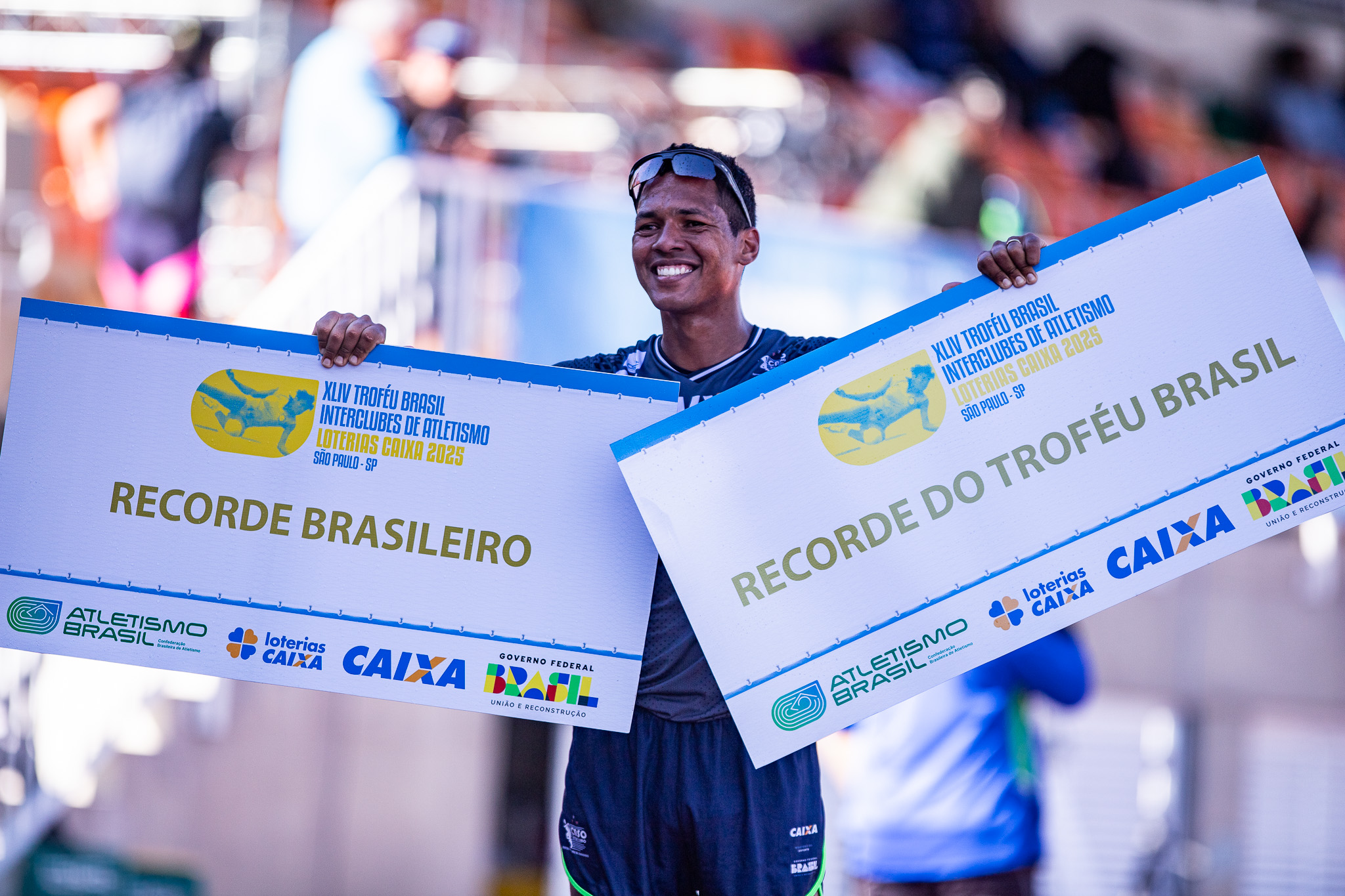 Com recordes e índice, Viviane Lyra e Max Batista vencem os 35.000 m