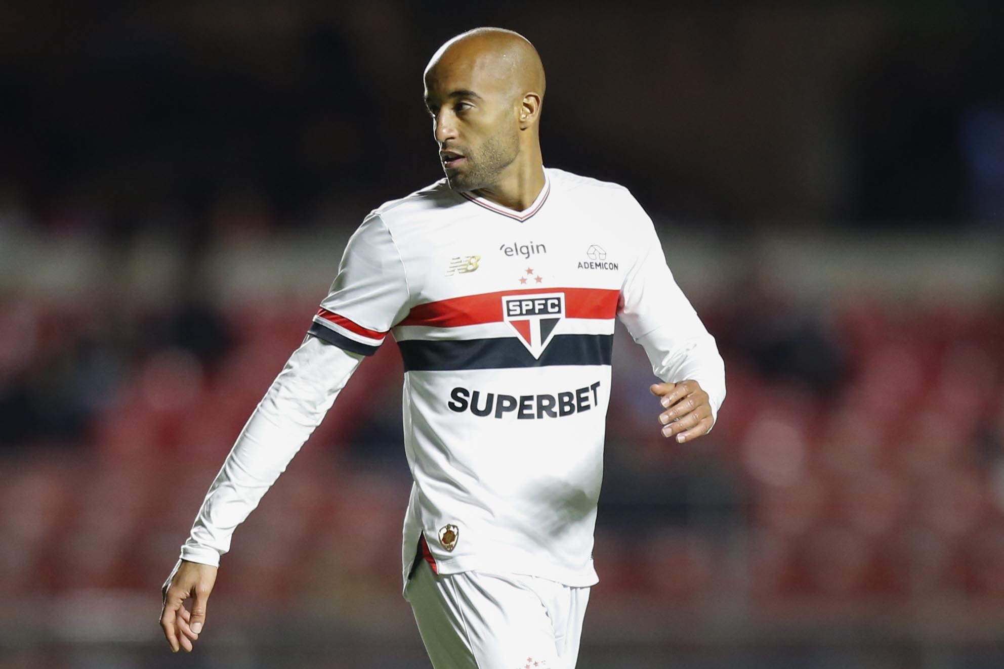 Lucas comenta possibilidade de ser titular do São Paulo na Libertadores ...