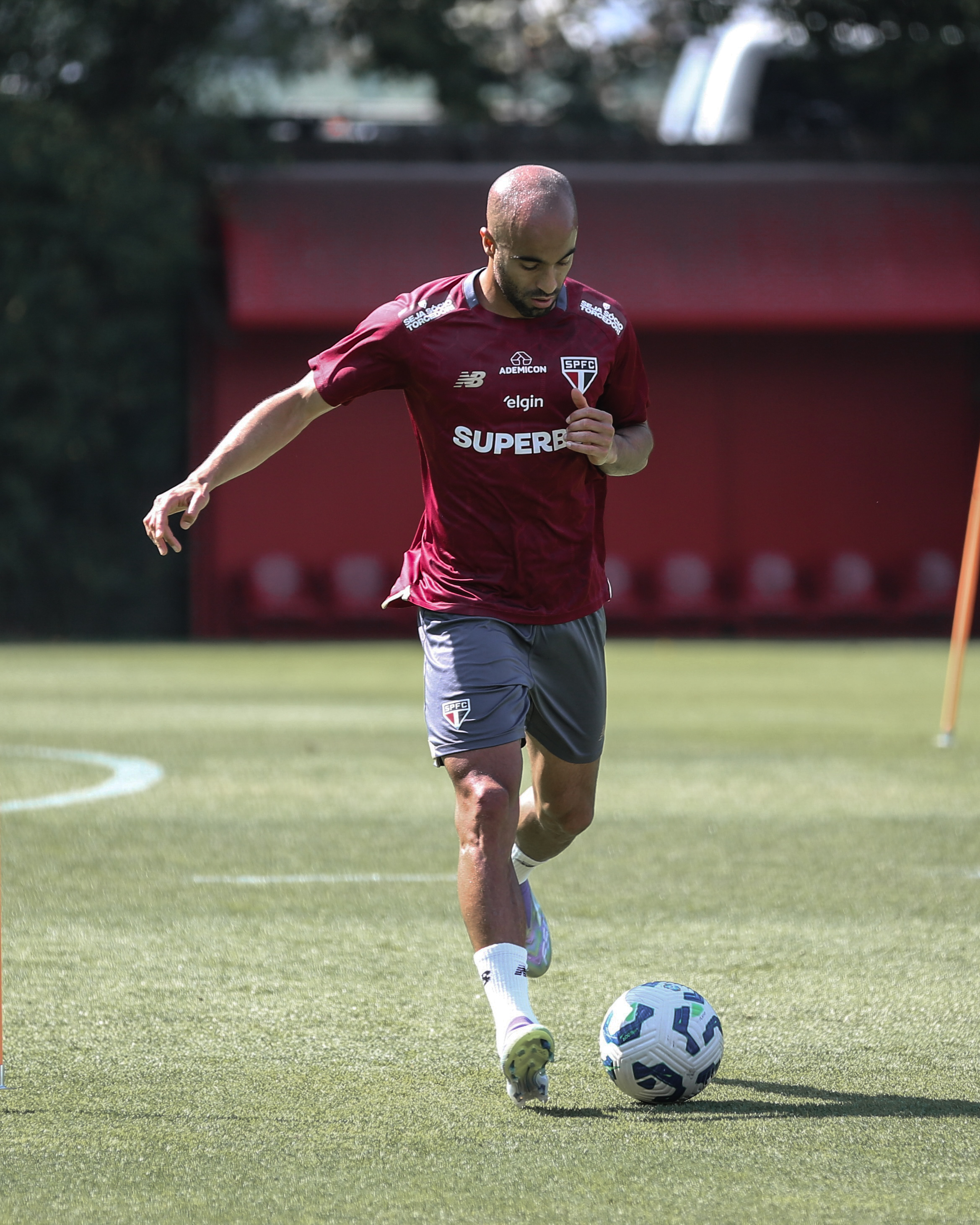 Lucas seguirá cronograma individualizado e desfalca São Paulo contra o ...