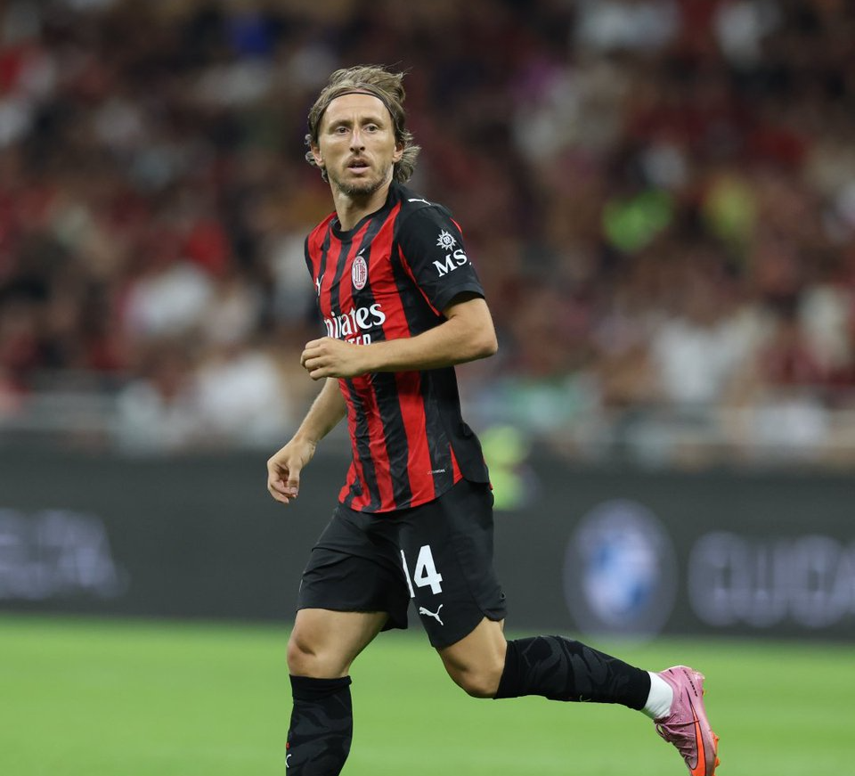 Na estreia de Modric, Milan vence e avança na Copa da Itália - Gazeta ...