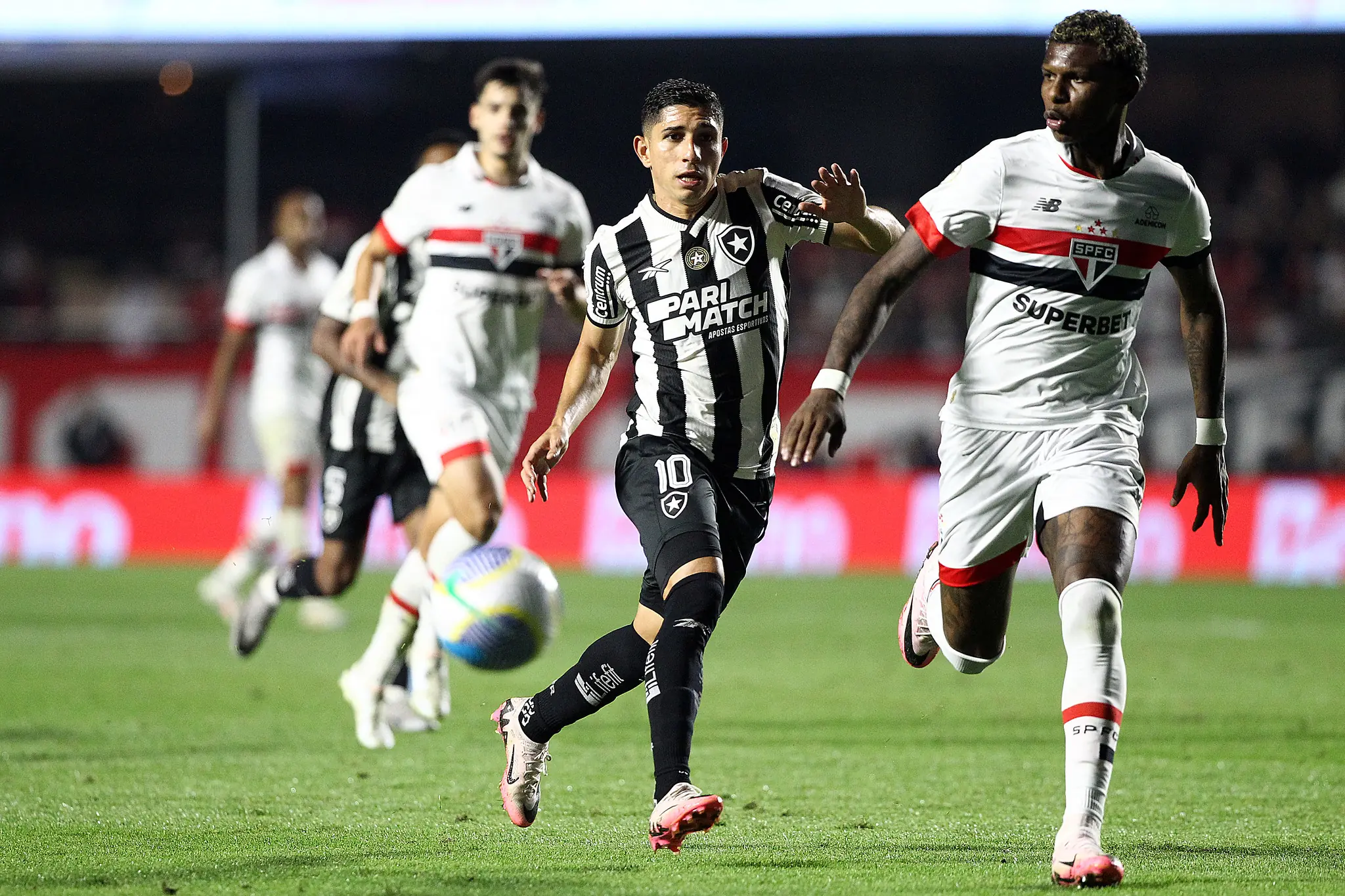 São Paulo soma 40% de aproveitamento nos últimos 5 jogos contra o Botafogo no Morumbis - Gazeta ...