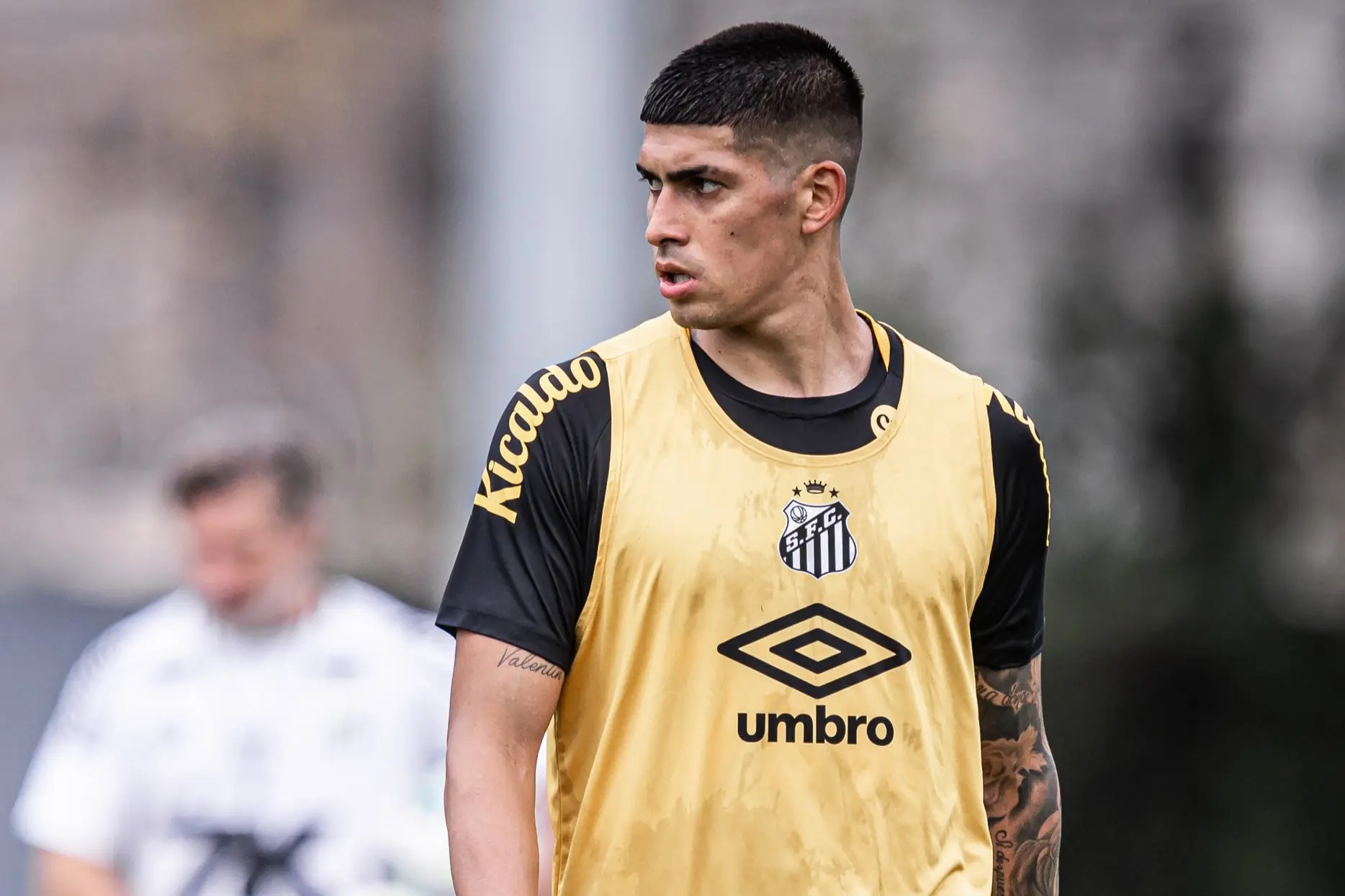 Após parceria com James, Frías quer ajudar Neymar no Santos
