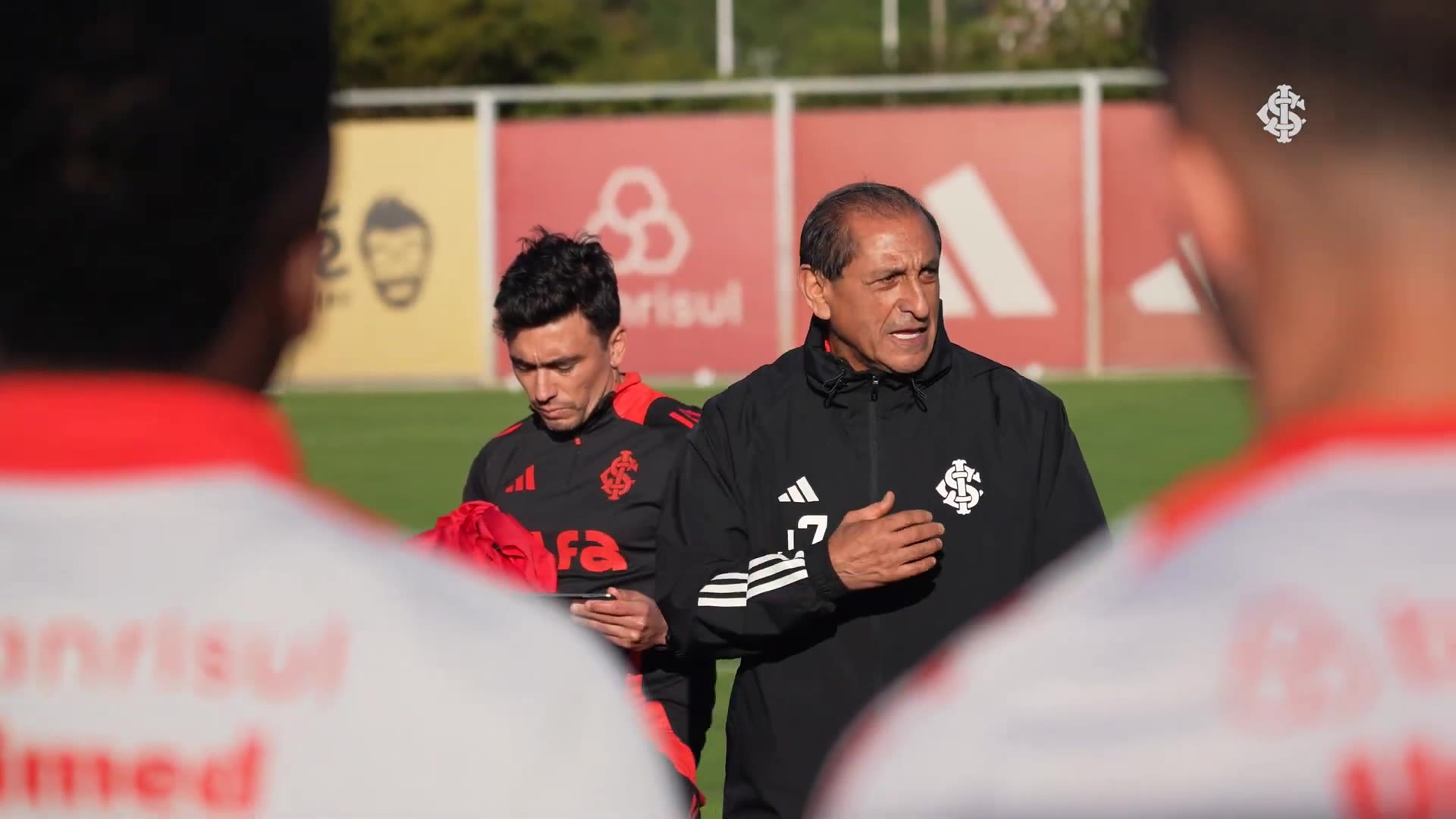 Primeiro dia de trabalho de Ramón Díaz no Inter; veja bastidores ...