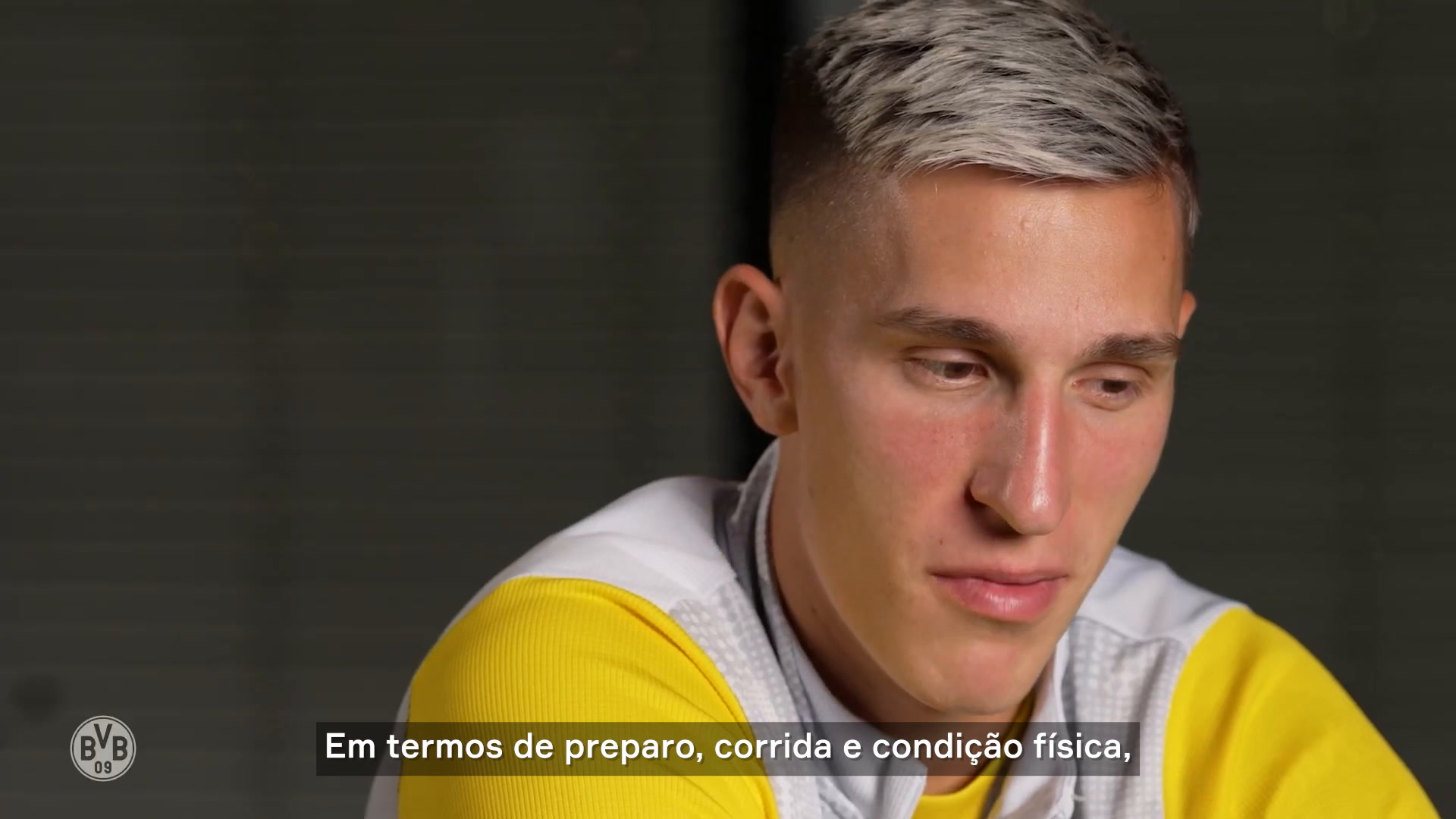 Zagueiro do Borussia Dortmund, Schlotterback avalia retorno: "Nunca me ...