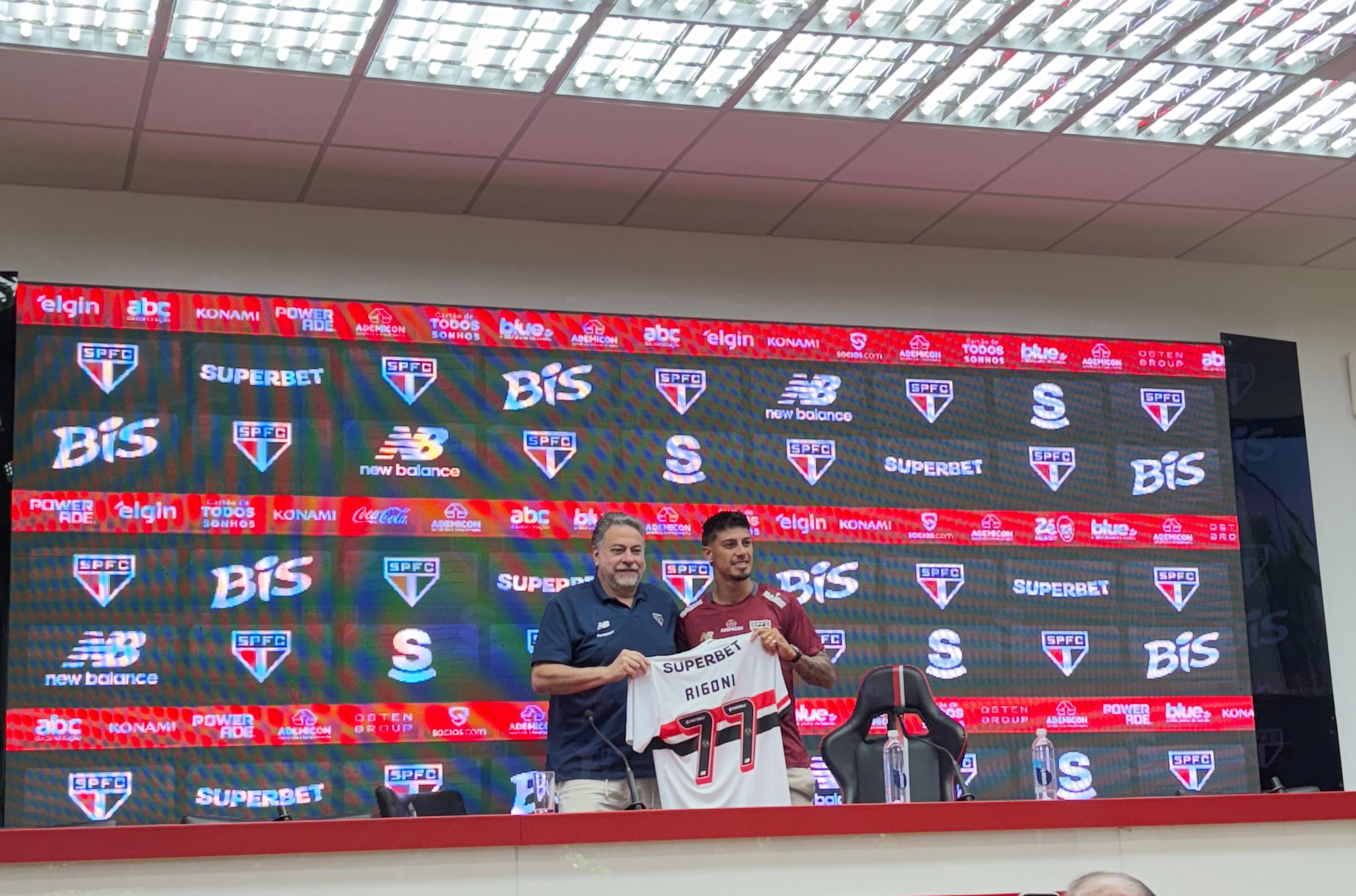 Apresentado, Rigoni comemora retorno ao São Paulo