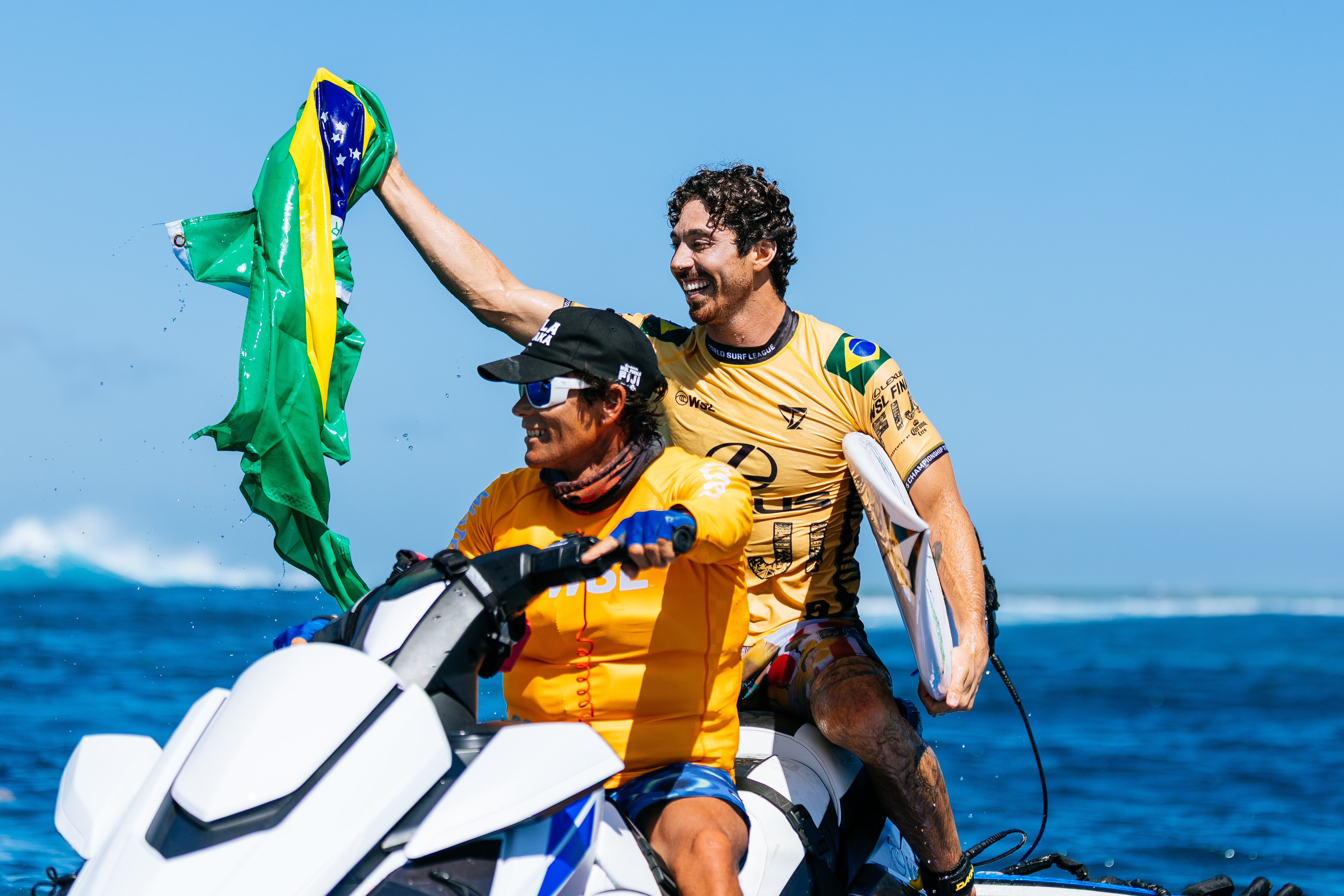 Veja imagens da conquista histórica de Yago Dora no Circuito Mundial de ...
