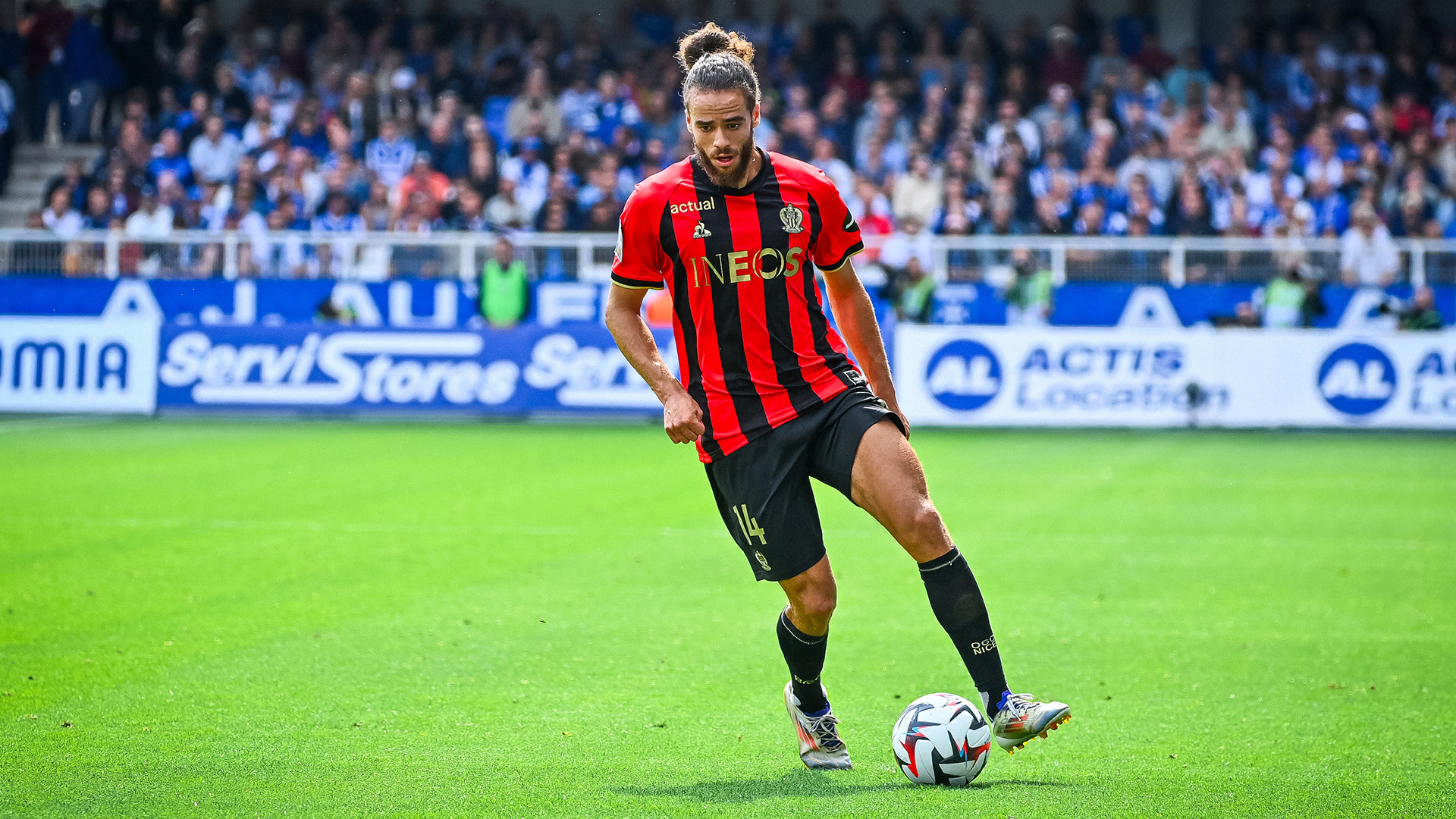 Enquete: torcida do Santos não se empolga com possível chegada de Billal Brahimi - Gazeta Esportiva