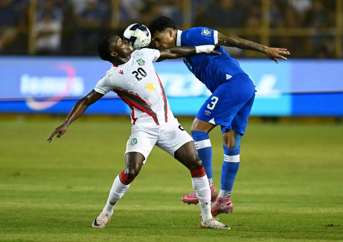 Suriname vence El Salvador em jogo das Eliminatórias com atos racistas - Gazeta Esportiva