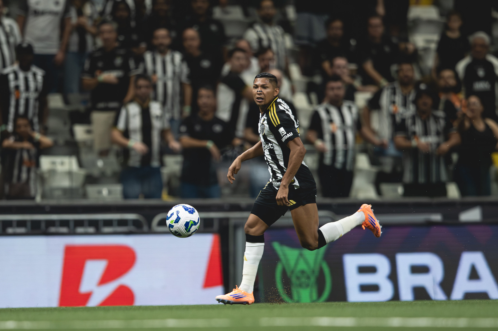 Rony comemora fim de jejum e exalta união no Atlético-MG - Gazeta Esportiva