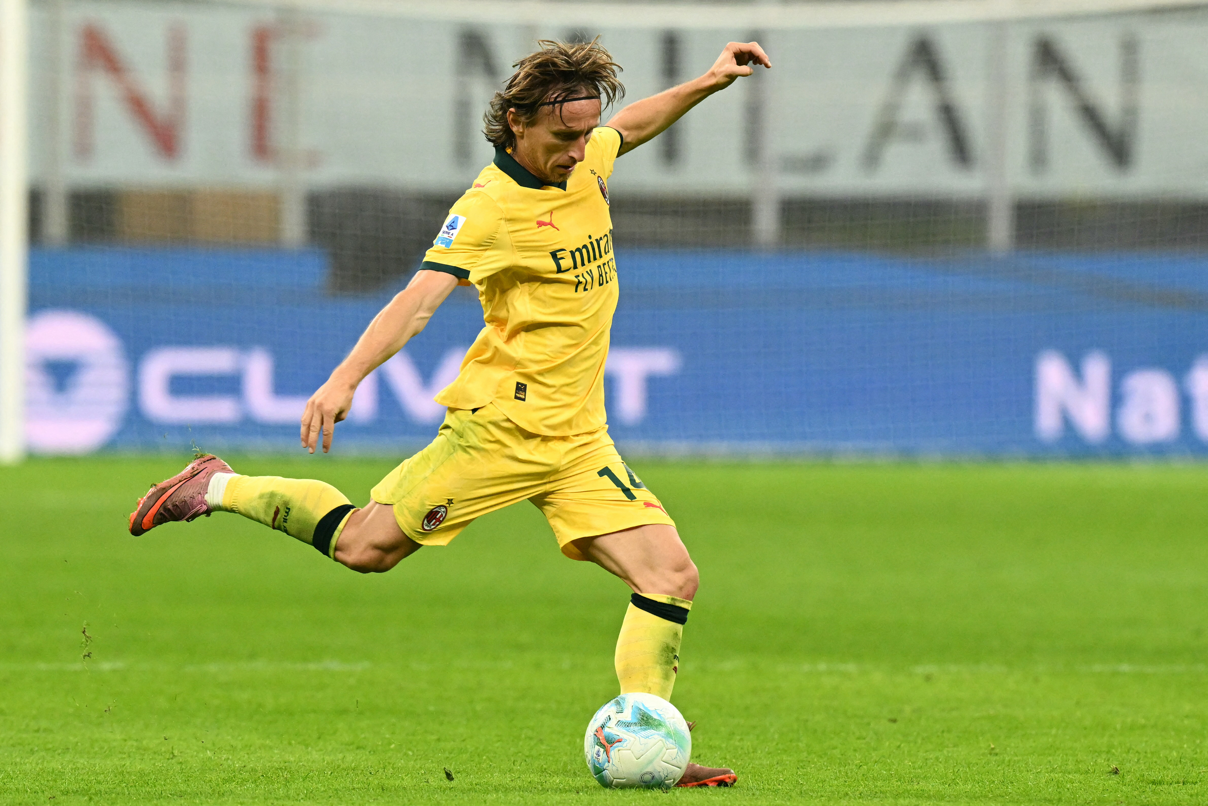 Milan x Pisa pelo Italiano: onde assistir ao vivo, estatísticas e ...