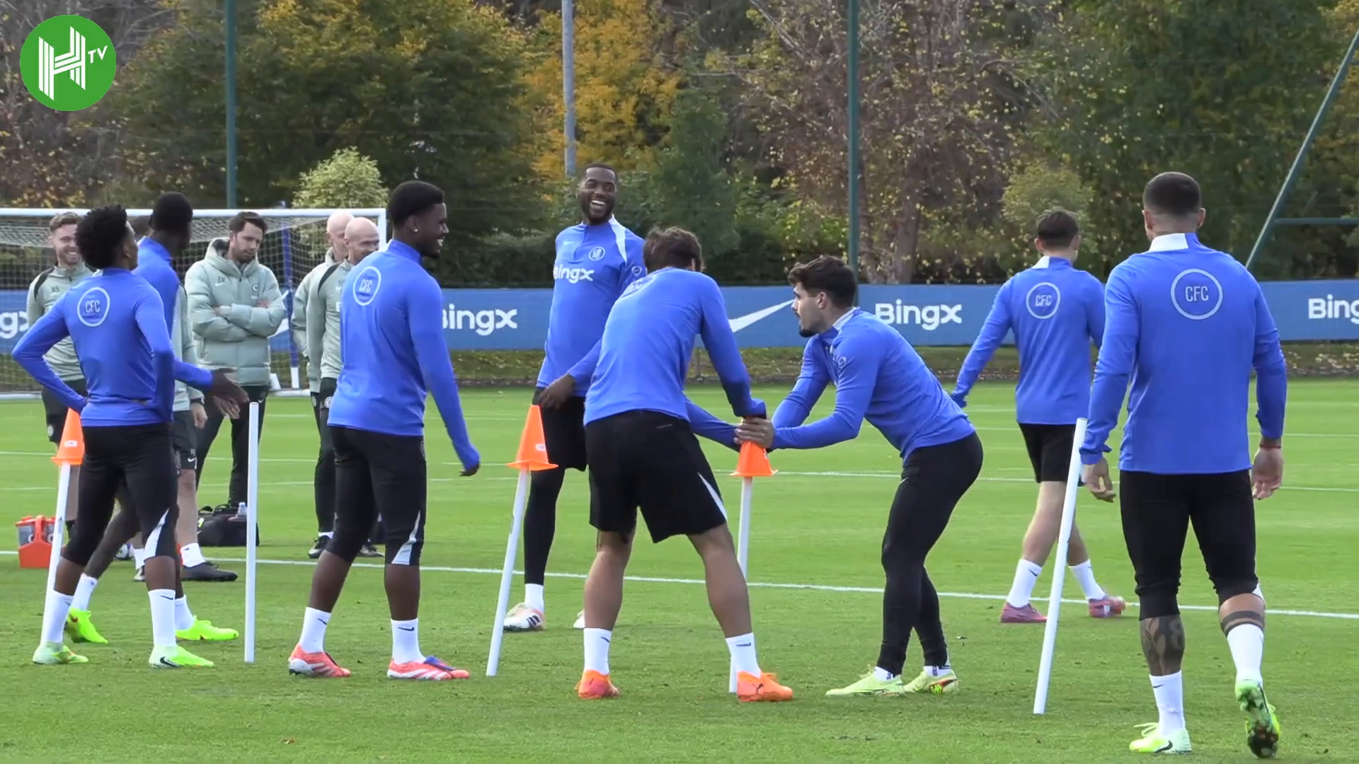 Chelsea treina em clima descontraído antes da Champions League - Gazeta ...