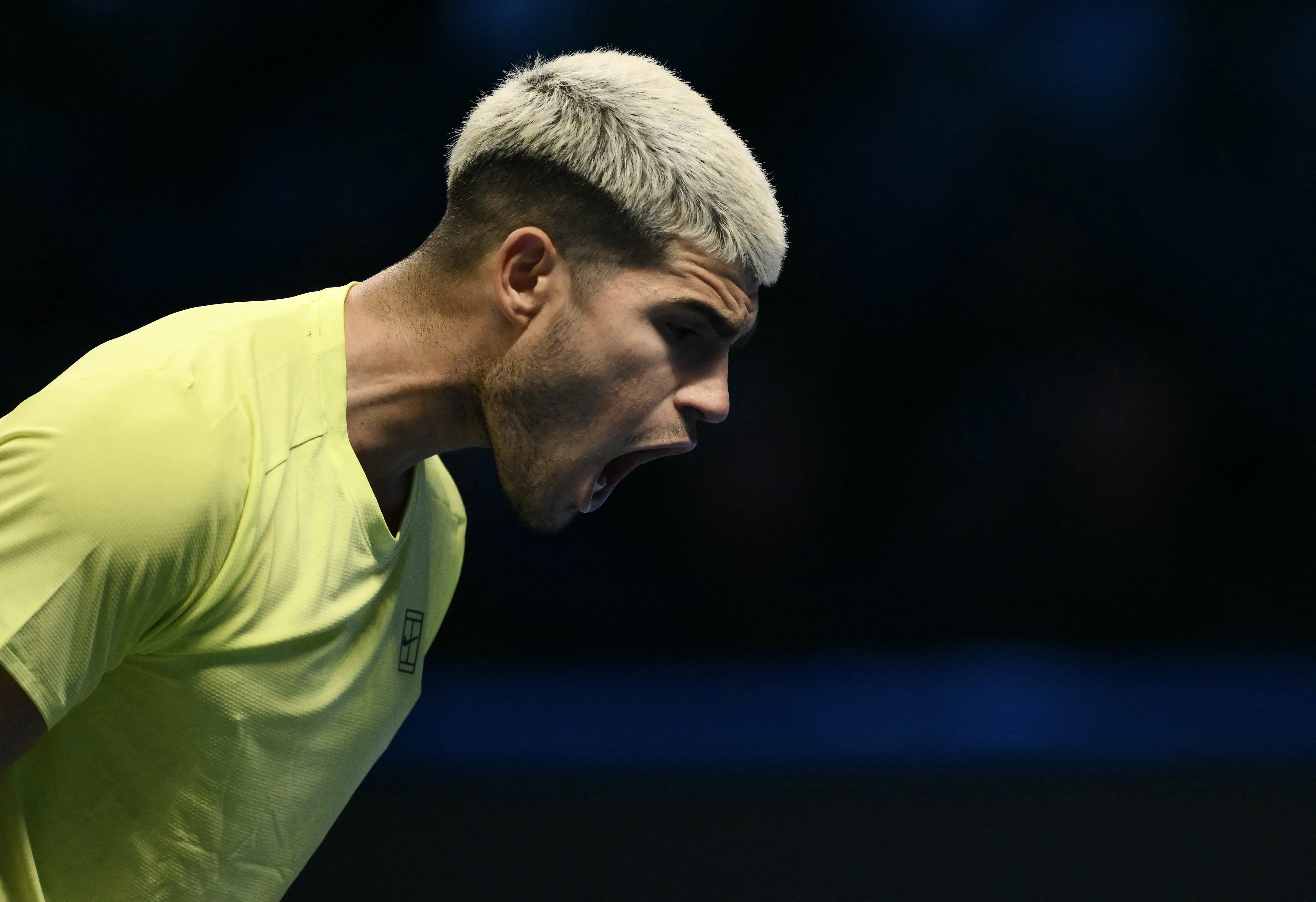 Alcaraz supera Fritz e fica muito perto das semifinais do Masters ...
