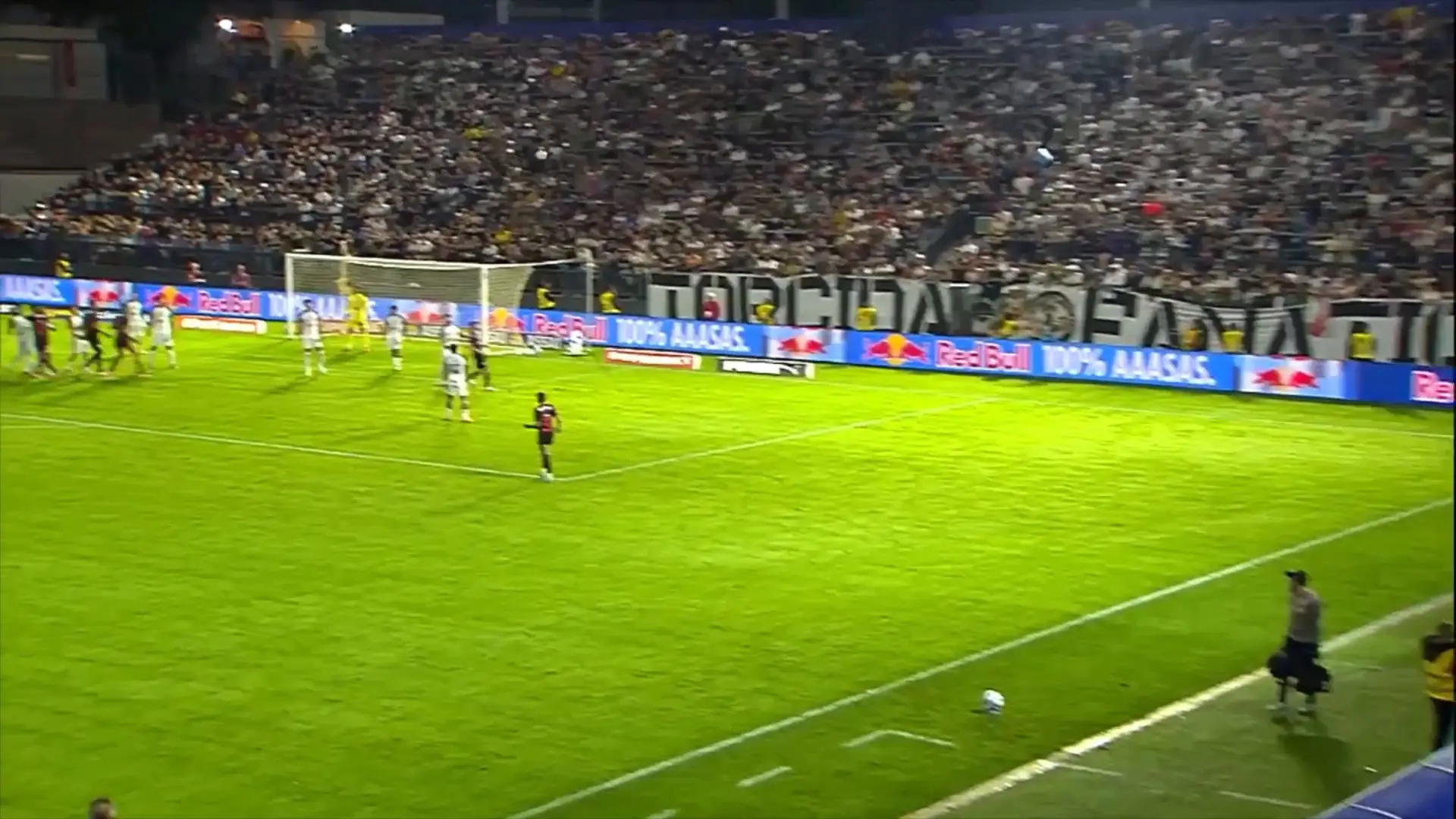 Análise do VAR: expulsão de Martínez, do Corinthians, contra o ...