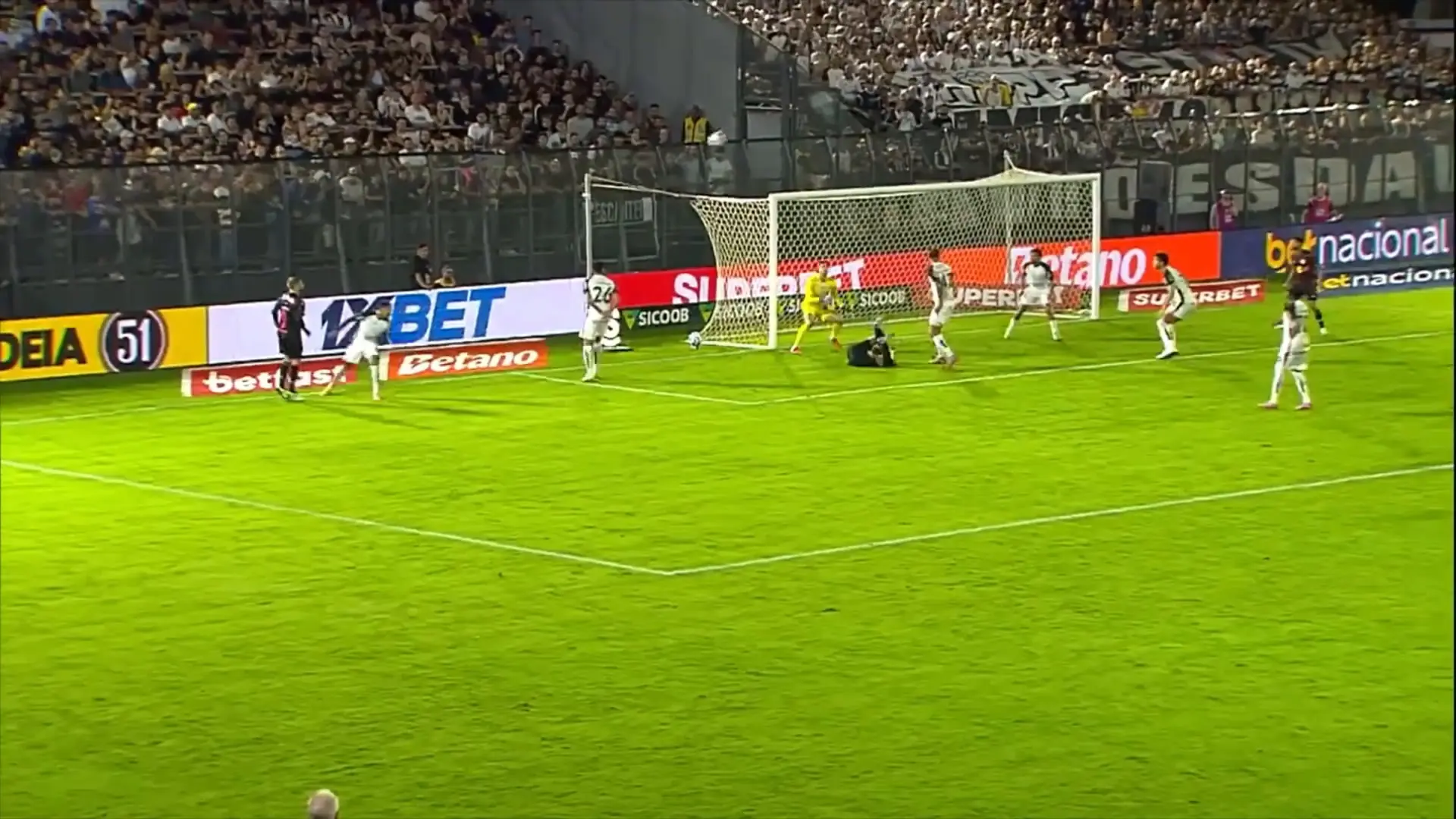 Análise do VAR: pênalti para o Bragantino contra o Corinthians - Gazeta ...