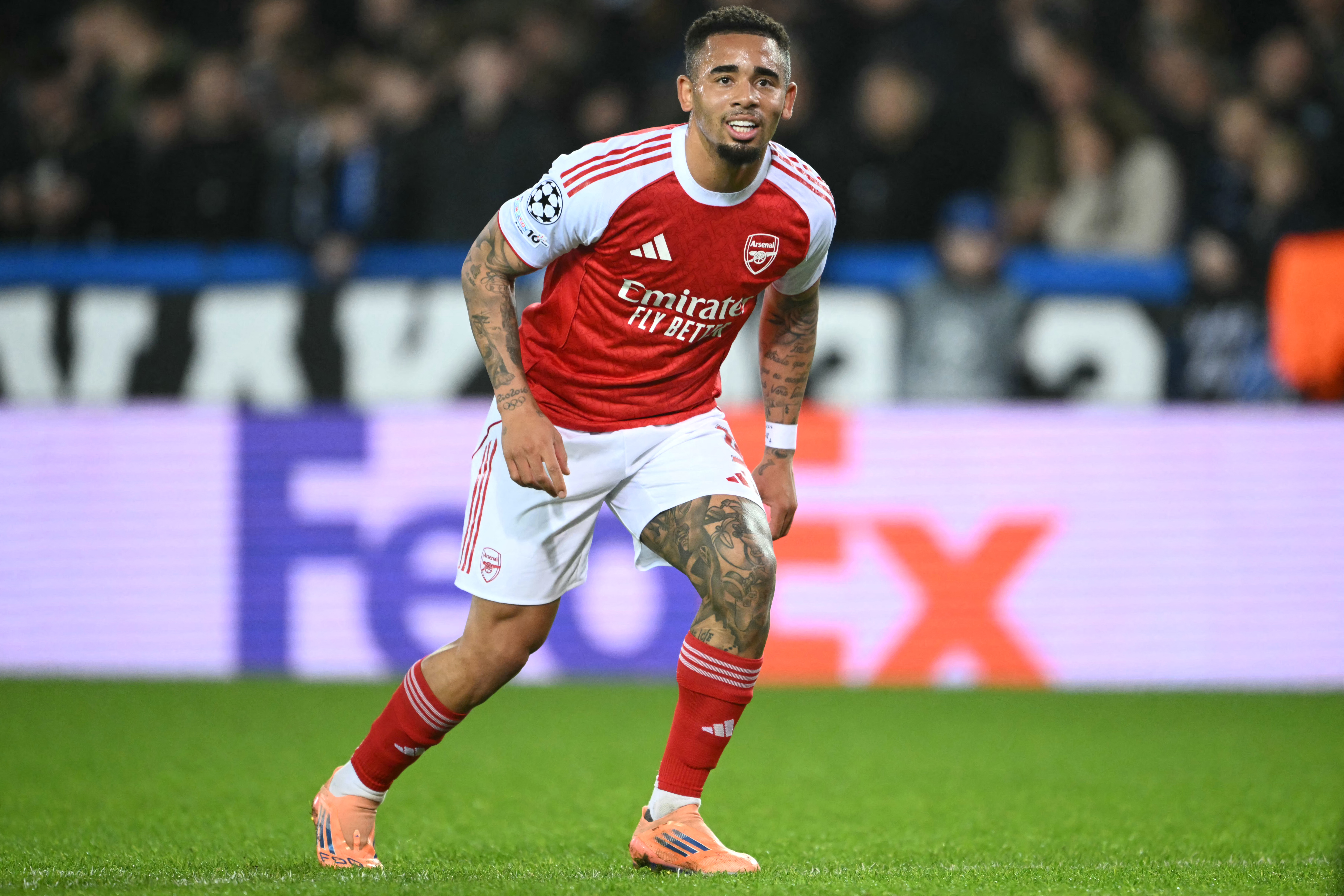 Gabriel Jesus volta a marcar, Arsenal vence e se distancia na ponta do ...