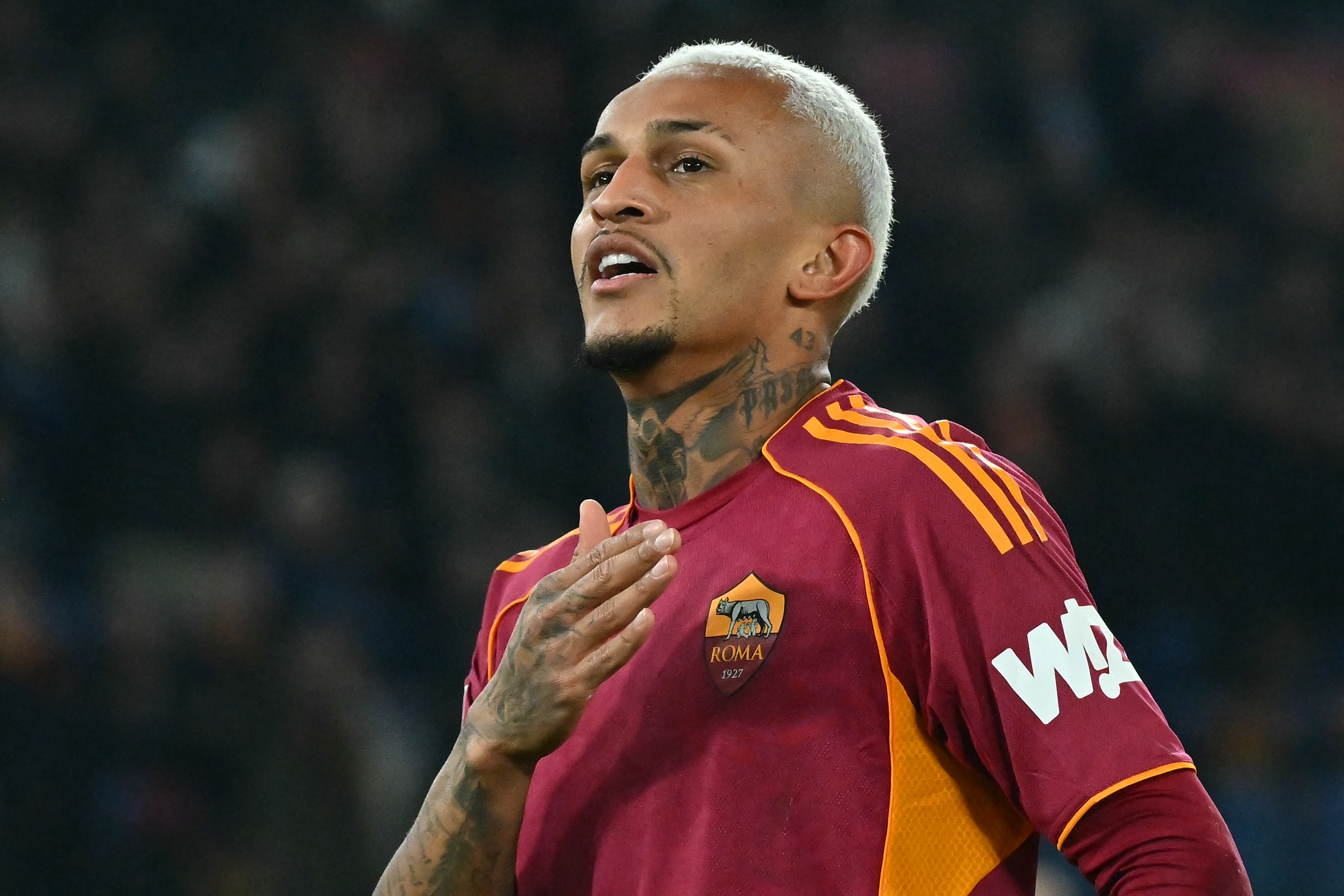 Wesley marca contra o Como e se destaca no Italiano