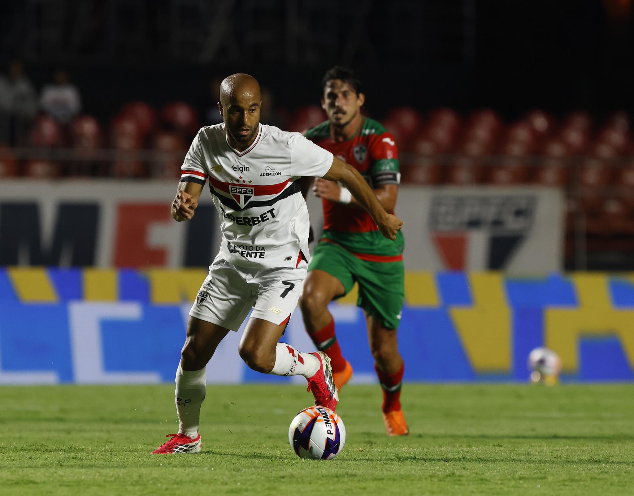 Veja fotos da partida entre São Paulo e Portuguesa pelo Paulista ...