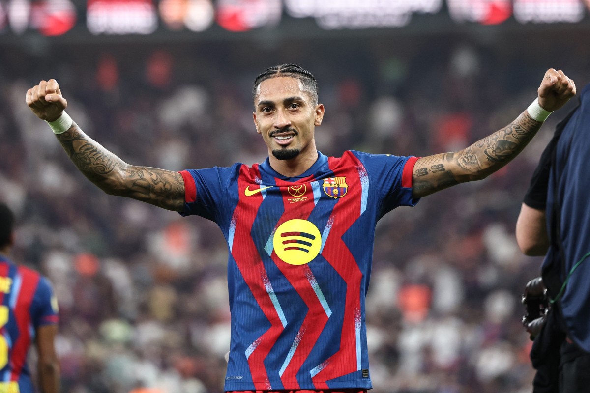 Raphinha faz dois, ofusca golaço de Vini e lidera título do Barcelona ...