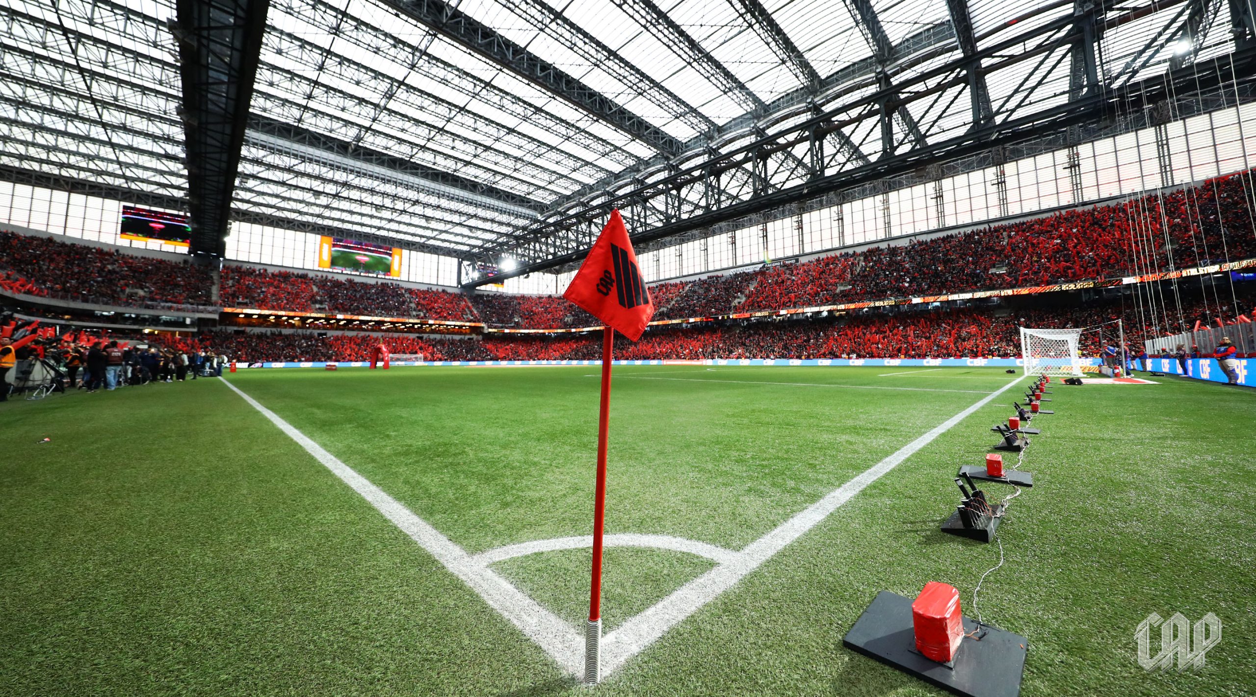 Athletico-PR define data para troca de gramado na Arena da Baixada ...