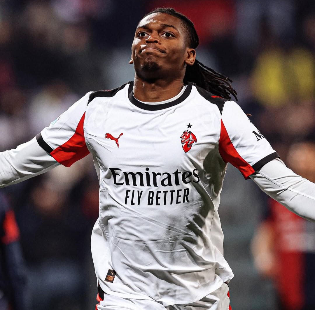 Milan vence Cagliari com gol de Rafael Leão e assume a liderança do ...